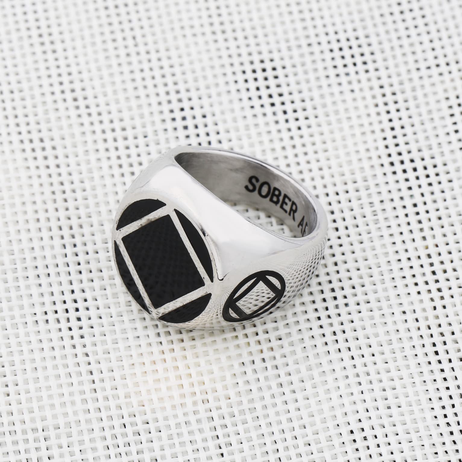 CWXLGH Sobriety Gift AA NA Sober AF Ring Addiction Recovery Gift AA Gift NA Gift Narcotics Anonymous Jewelry for Women Men (NA RS 10)