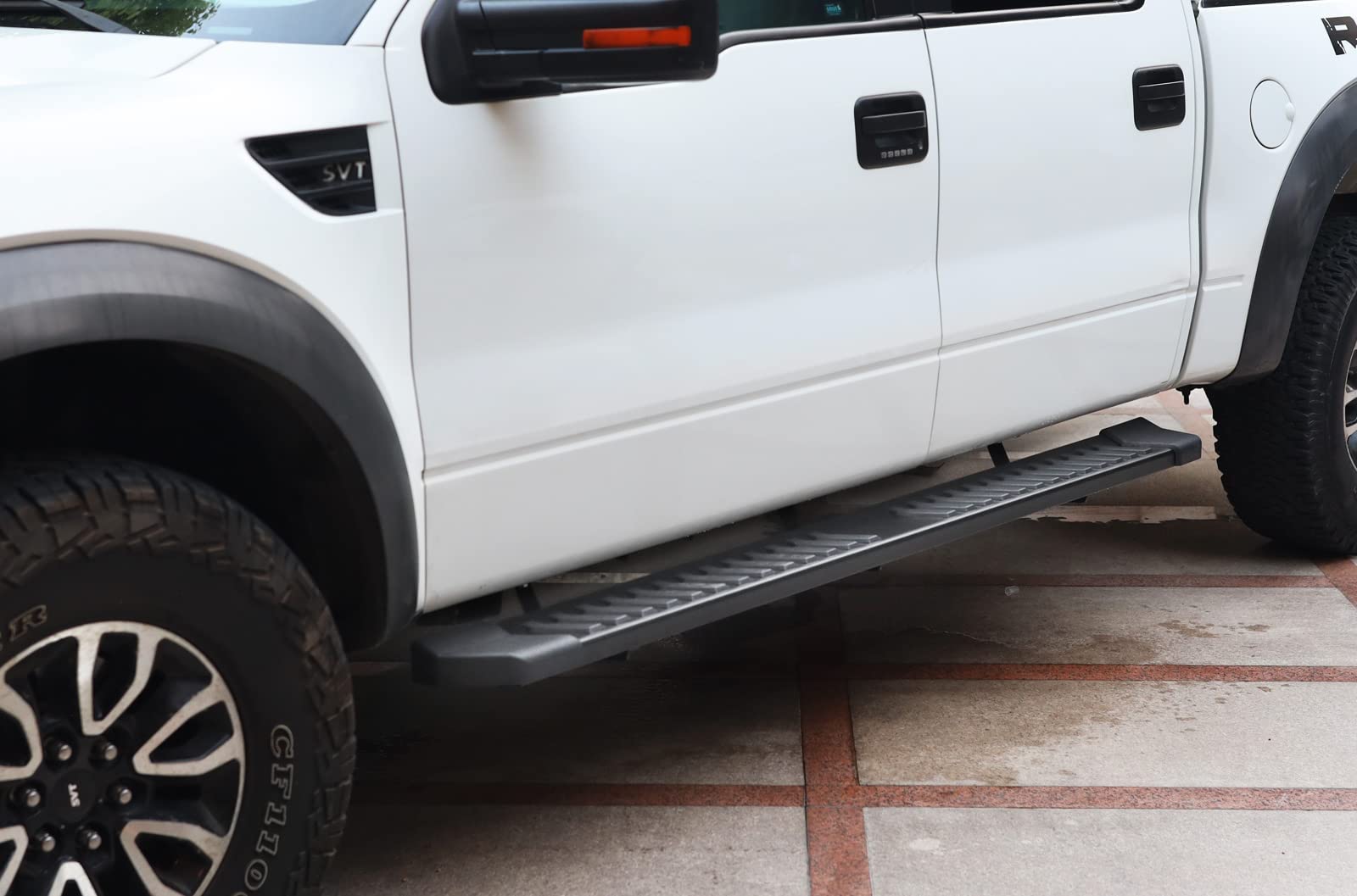 COMNOVA Pair Running Board Nerf Bar Compatible with 17-24 Ford F250 Superduty Crew Cab(4 Full Size Doors) Rocker Slider Side Steps,Width 6 Inches V Style.with OE Style Brackets.