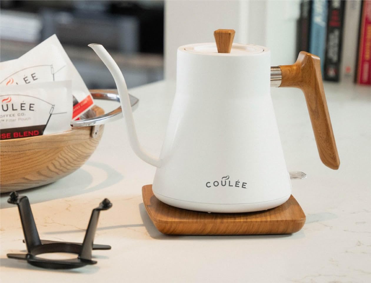 Coulée Gooseneck Kettle, Elegant kettle, Easy Pour, Premium food-grade 304 Stainless steel, 1200W, One-click operation