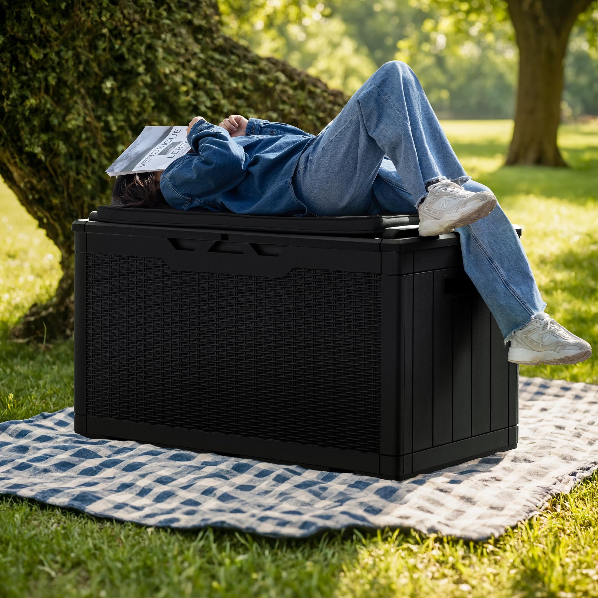 Greesum 100 Gallon Resin Deck Box Large Outdoor Storage with Cushions for Patio Furniture, Garden Tools, Pool Supplies, Weatherproof and UV Resistant, Lockable, Black