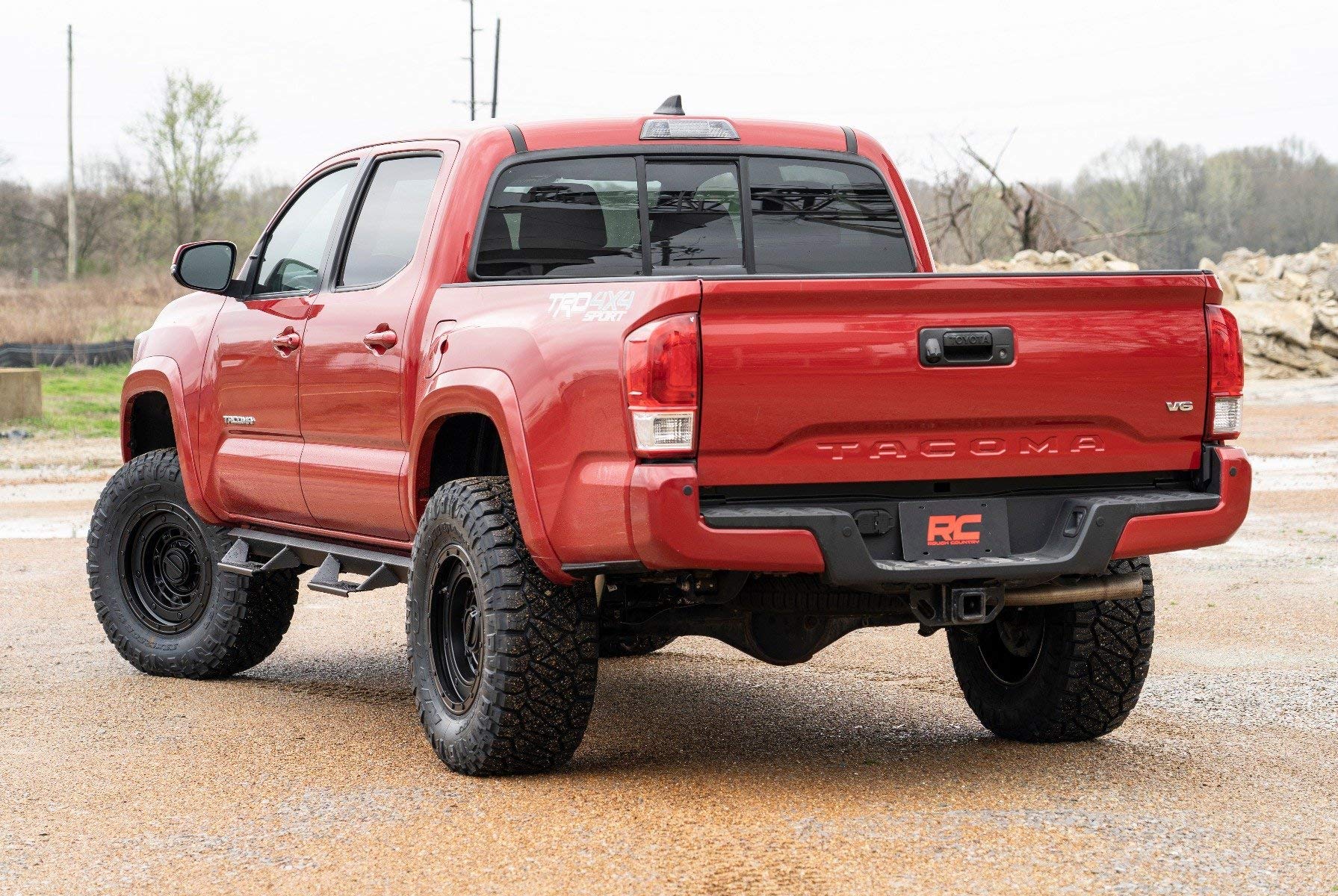 Rough Country 3.5" Bolt-On Lift Kit w/N3 Struts for 2005-2023 Tacoma - 74231