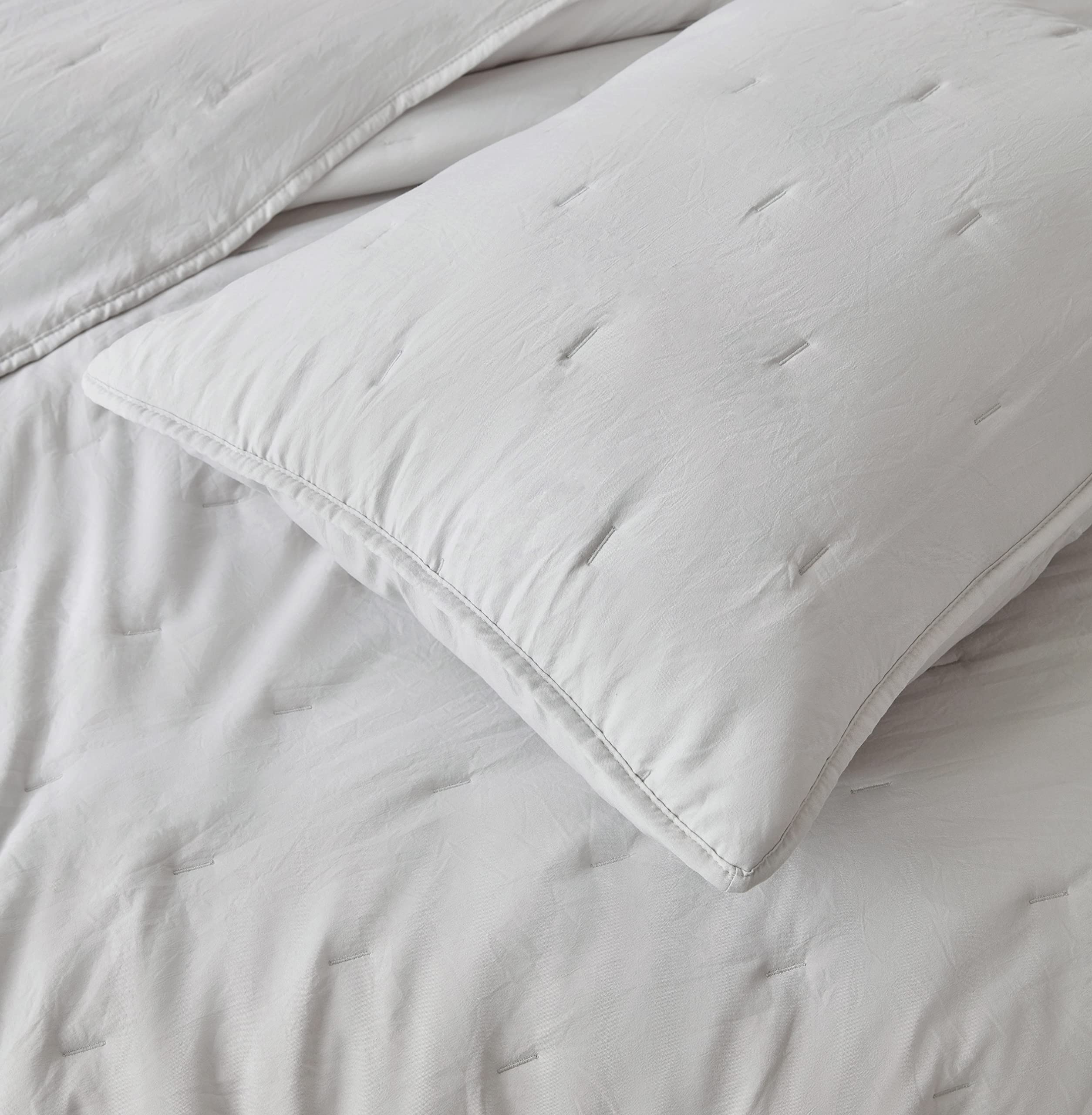 Chezmoi Collection Marie 3-Piece Line Stitch Embroidery Quilt Set - Soft Washed Microfiber Lightweight Comforter Set Quilted Bedspread Coverlet Set (Queen, White)