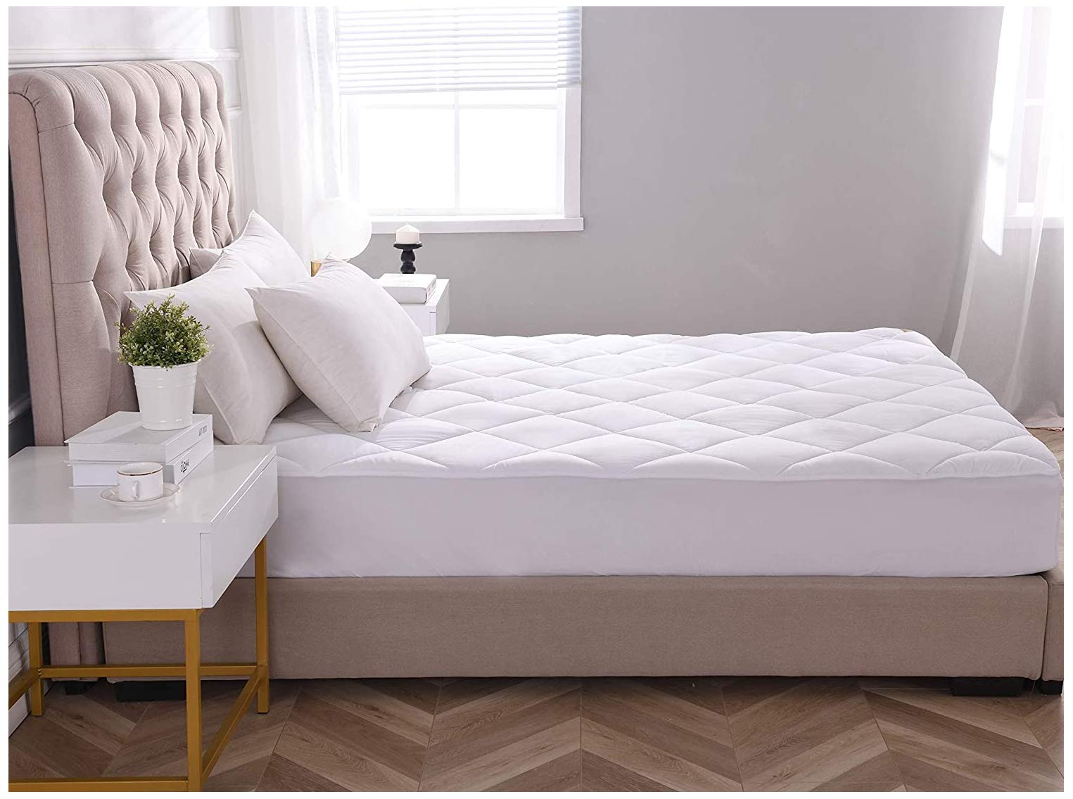 KASENTEX Deluxe Quilted Fitted Mattress Pad Queen Size - 13 Inch Deep Pockets - Brushed Microfiber - Down Alternative Fill, Cozy Breathable & Ultra Soft Protector