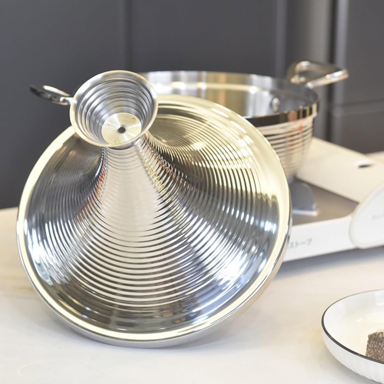 Hgjgwqh Moroccan Tagine Cooking Pot, 304 Stainless Steel Non Stick Tagine Pot with Cone-Shaped Closed Lid Large Moroccan Cooker Handmade Stovetop Pot,Gold,27cm