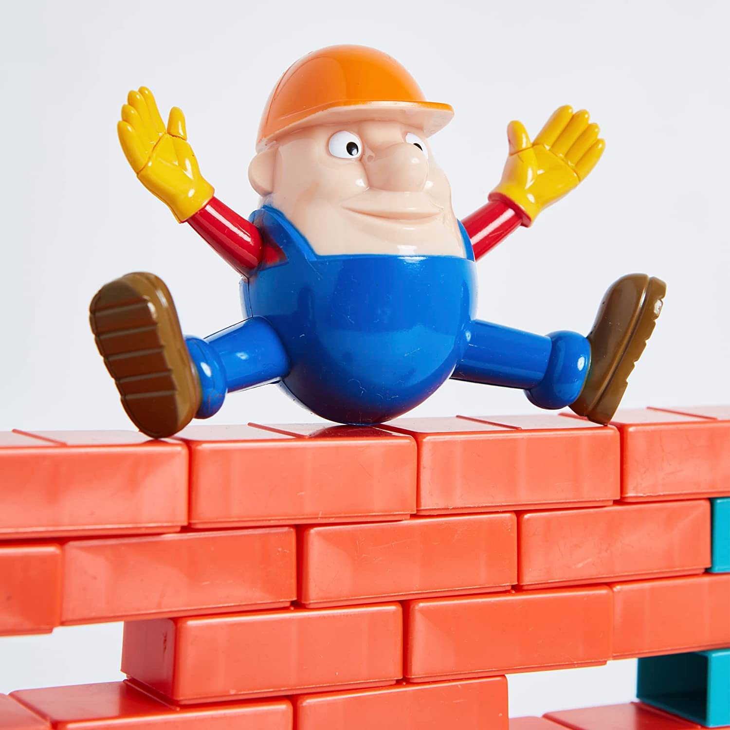 DITOYS “Break Out” | Brick Wall Game | Family Fun for Boys and Girls | Knock The Bricks from Wall with Spatula | 2 Player Games in Spanish