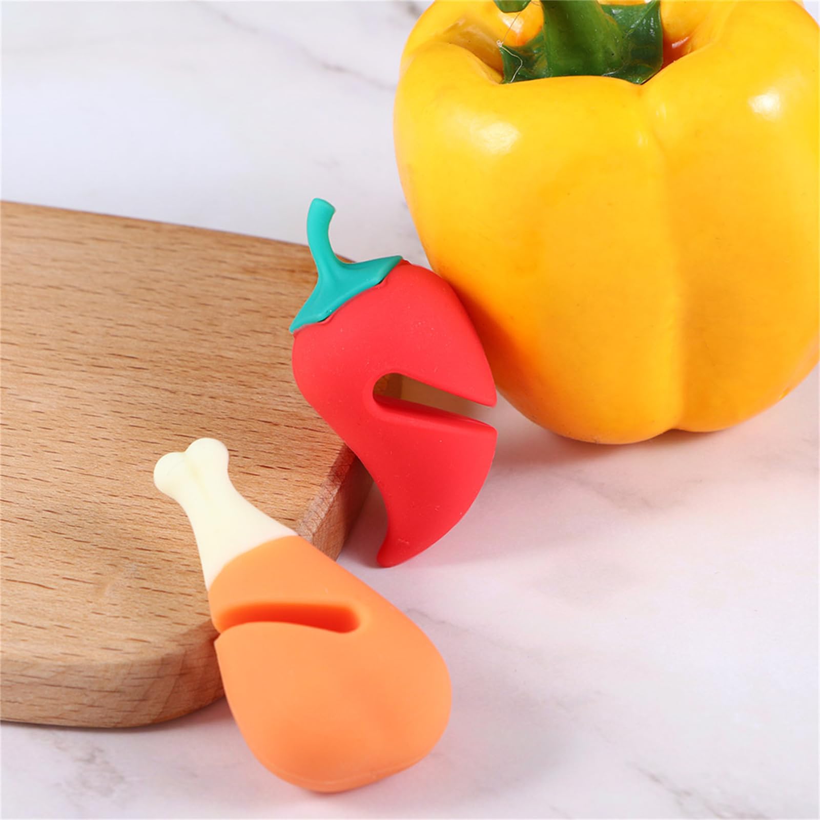 Creative Silicone Lid Lifters ,Spill Proof Overflow Prevent Carrot Shape Pot Lid Holder Rack Clips for Pot Pan Container Cover Kitchen Tools