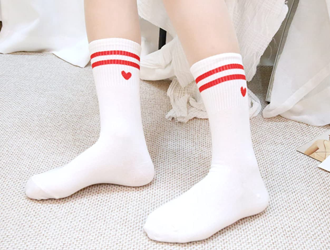 Cute Heart Socks (4 Pack), Comfortable Long Crew Socks, Cotton Socks for Women, Socks for Gift (heart socks)