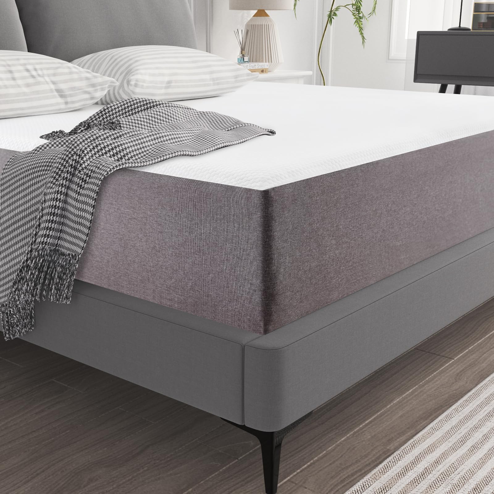 Generic Queen Size Mattress, Medium Firm 10 Inch Memory Foam Mattress in a Box, Supportive & Pressure Relief with Breathable Soft Fabric Cover