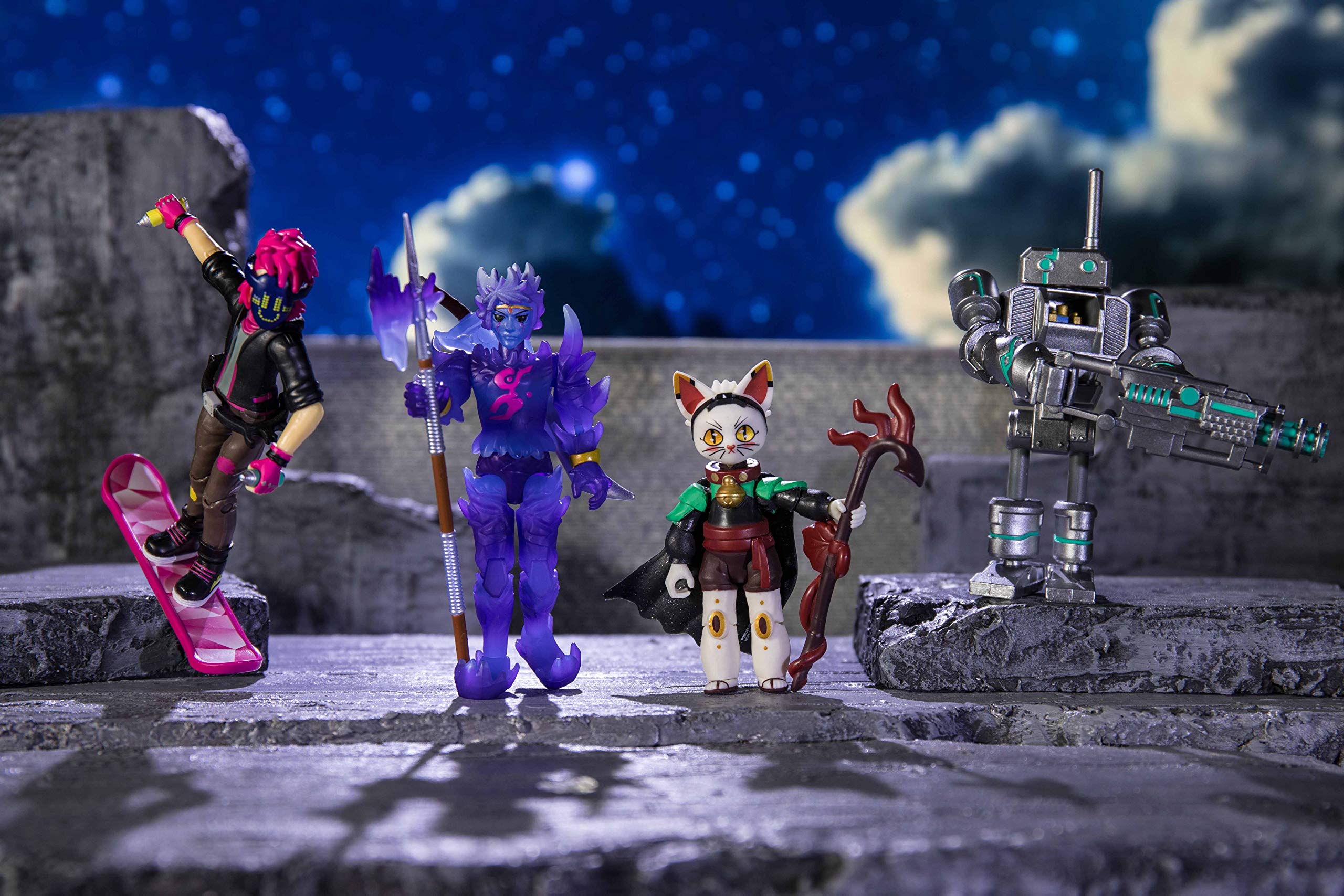 Roblox Imagination Collection - Crystello The Crystal God Figure Pack [Includes Exclusive Virtual Item]