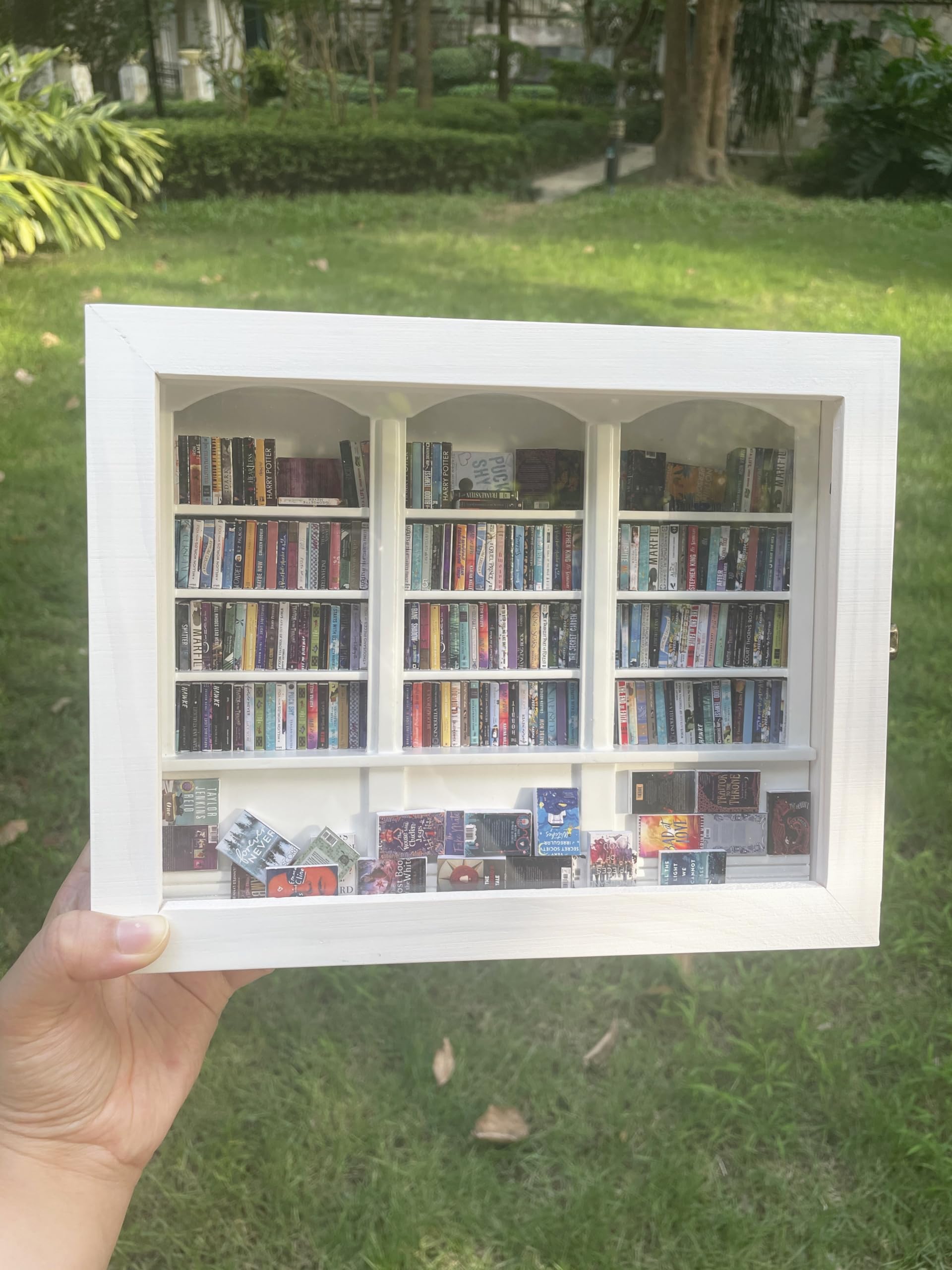 Generic Shake Away Anxiety Bookshelf,Stress Reliever,with 350Pcs Miniature Book Match Boxes Display Case Cabinet Decoration, for Book Lovers (white)