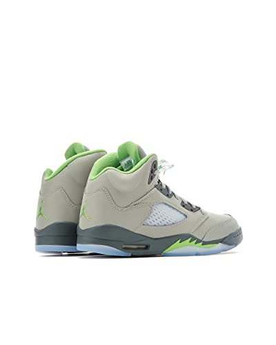Jordan Boy's Air Jordan 5 Retro (Big Kid) Silver/Green Bean/Flint Grey 4 Big Kid M