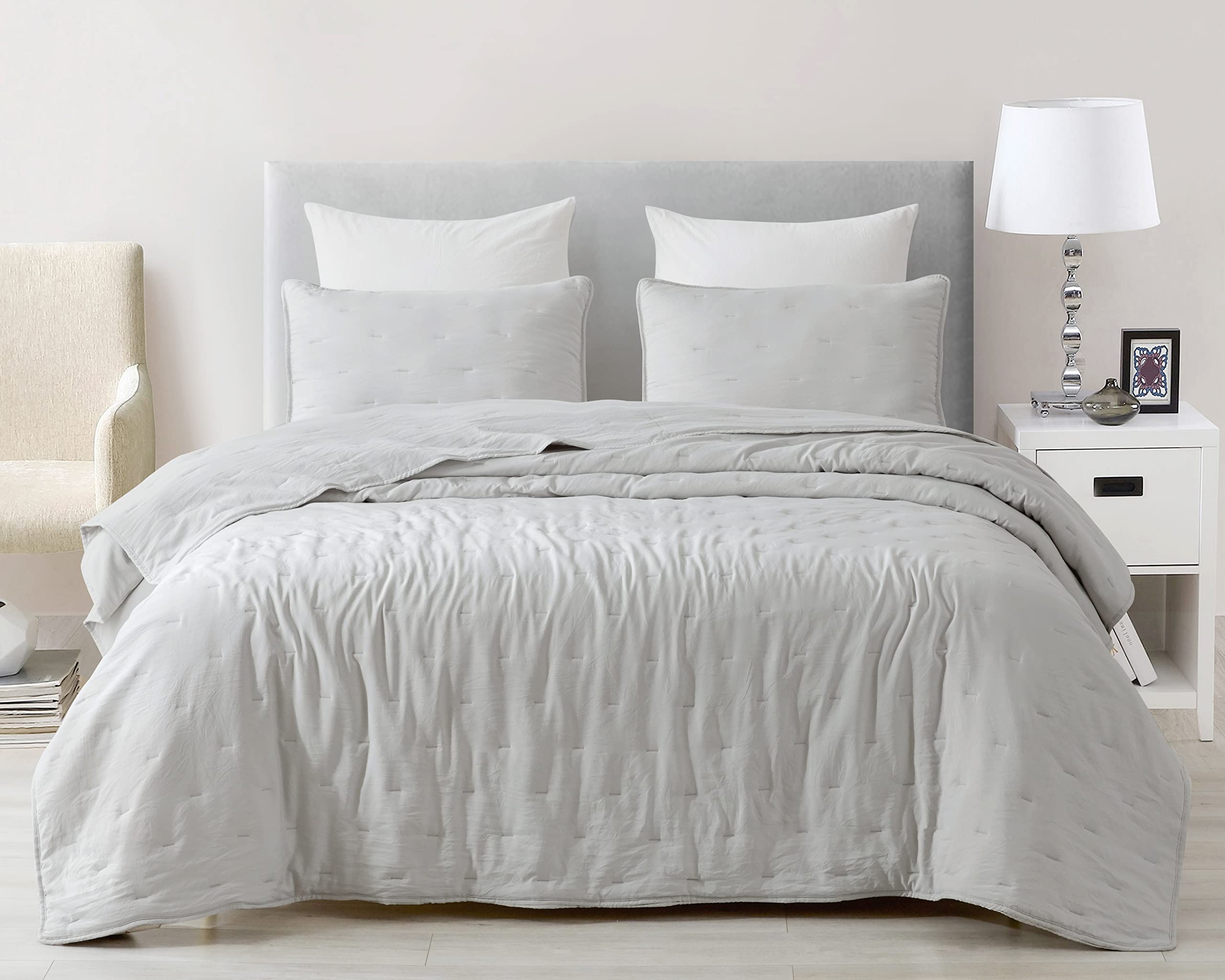 Chezmoi Collection Marie 3-Piece Line Stitch Embroidery Quilt Set - Soft Washed Microfiber Lightweight Comforter Set Quilted Bedspread Coverlet Set (Queen, White)