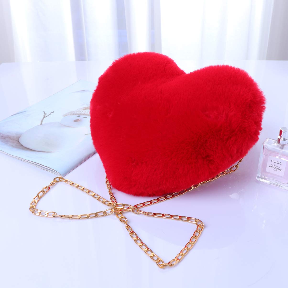 TENDYCOCO Heart Shaped Clutch Purse Faux Fur Shoulder Bag Crossbody Bag Fluffy Handbag
