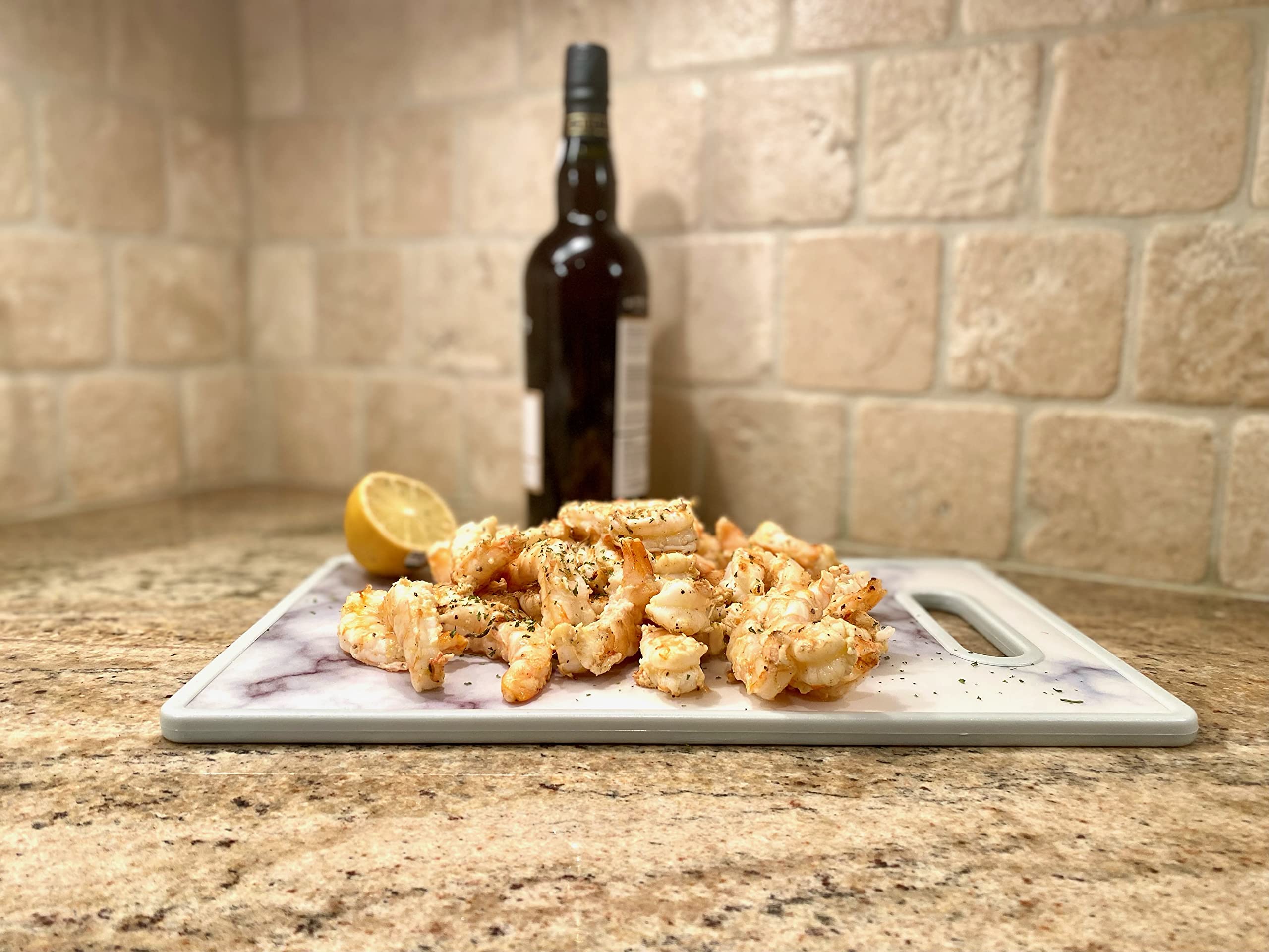 Elle Decor Premium Marble Cutting Board-Medium Chopping Block with Easy Grip Handle-Ideal for Kitchen and Serving Fruits, Vegetables and Cheese-Dishwasher Safe