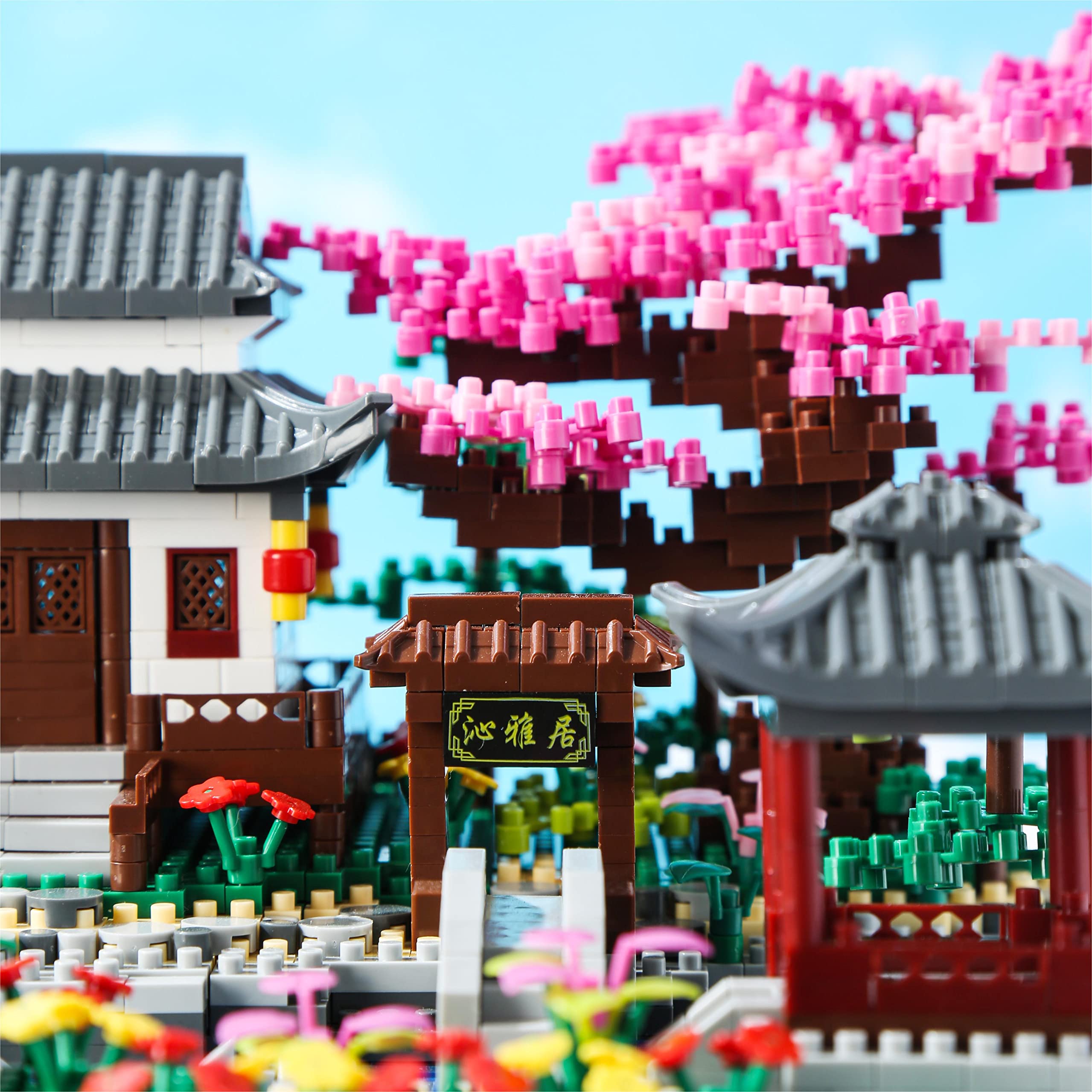 Cherry Blossom Tree Building Set with Gift Box, Original Music Cherry Blossom Tree House(type :symphony), Japanese Sakura Tree House Lights Building Kit(3220 Pcs, Cherry Bonsai Tree Building Set.