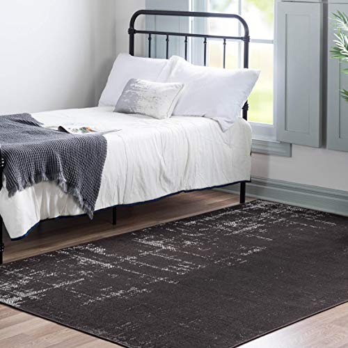 Rugs.com Valencia Collection Area Rug – 4' x 6' Charcoal Low Rug Perfect for Entryways, Kitchens, Breakfast Nooks, Accent Pieces