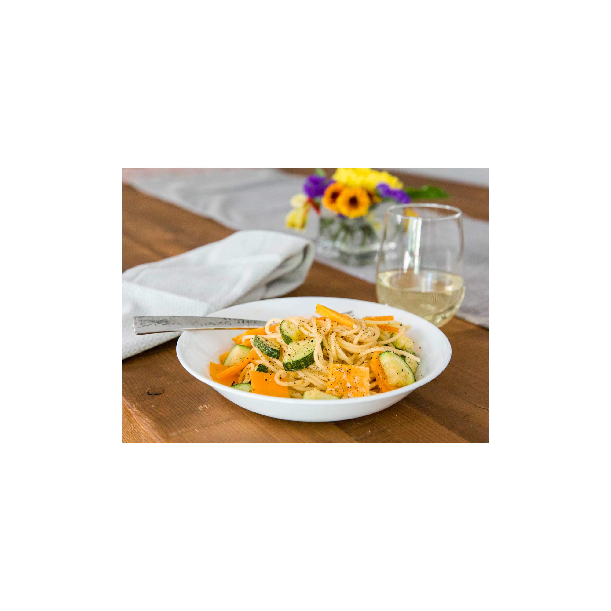 Corelle 18-Piece Dinnerware Set, Winter Frost White, Ceramic and Glass, Includes 6 Dinner Plates, 6 Appetizer Plates, and 6 Bowls, Lightweight and Easy to Handle