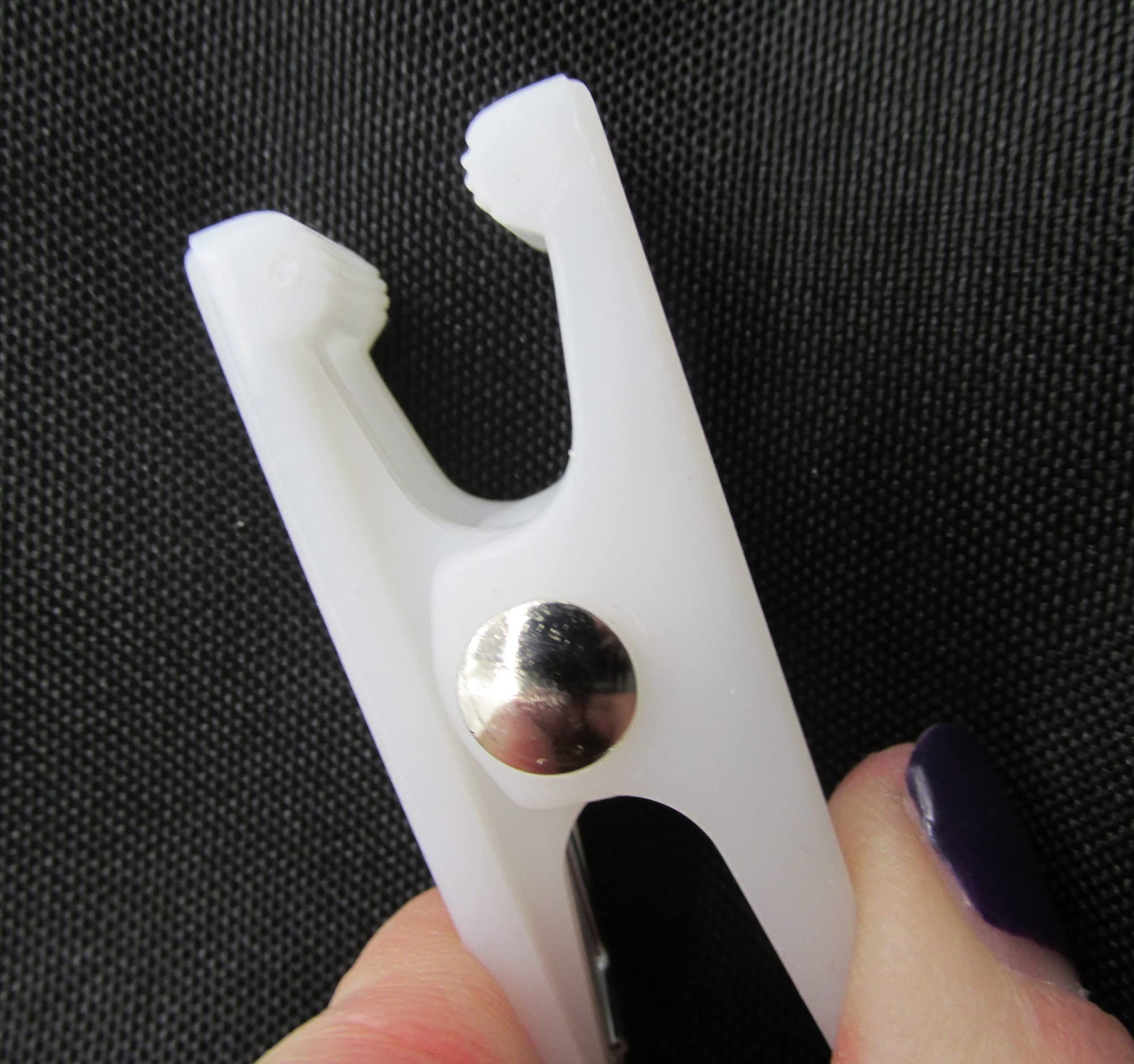 NAHANCO Fitting Clips 12 Plastic Fitting Clips for Alterations, White (Pack of 12)