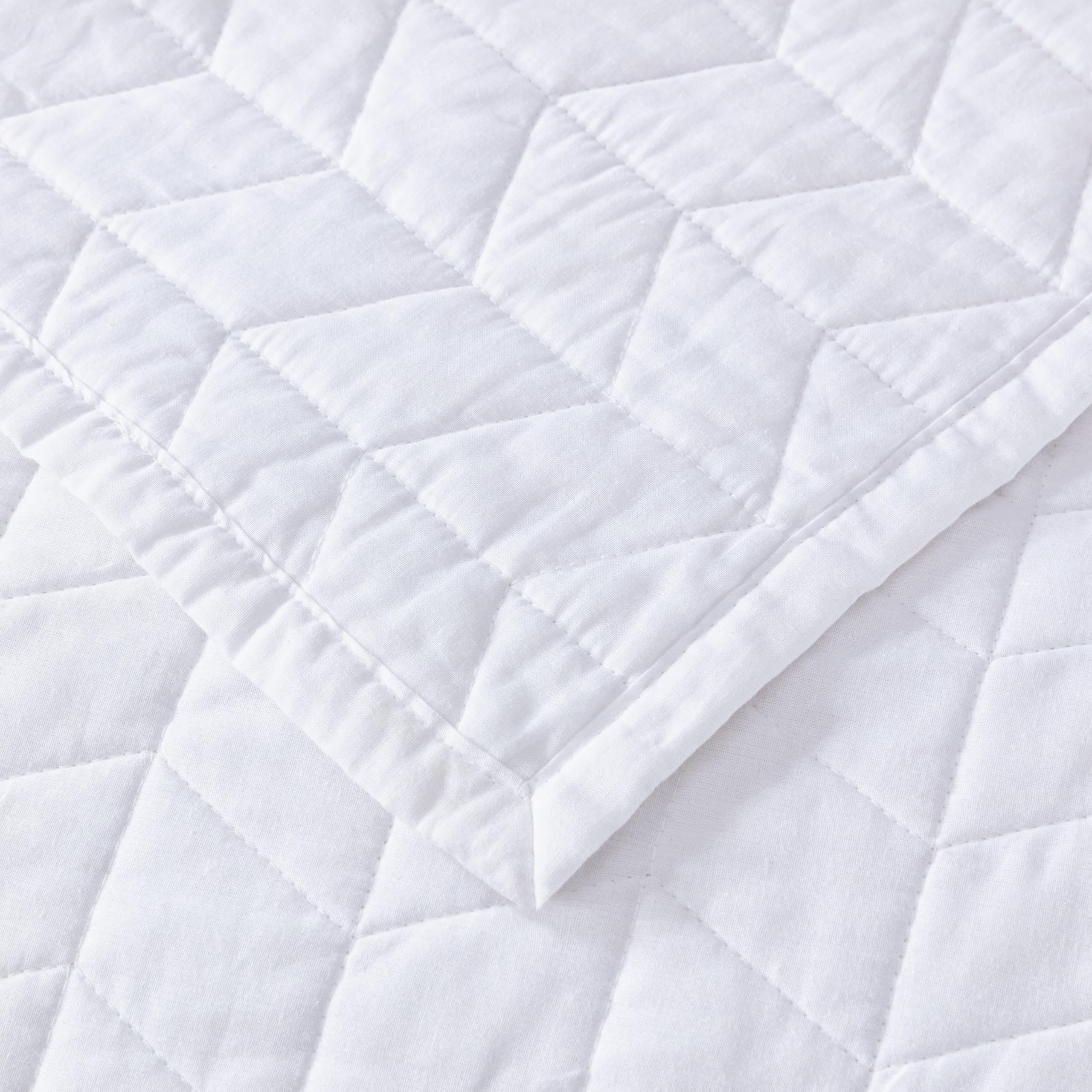 Chezmoi Collection Madrid 3-Piece Vintage Washed Solid Cotton Quilt and Shams Set (King, White)