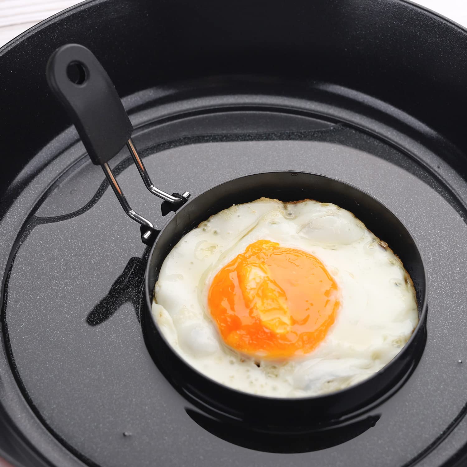 Egg Rings Set of 6 Stainless Steel Pancake Mold And Egg Ring Set Nonstick Round Egg And Omelet Mold for Frying Eggs And Muffins(Set of 6)