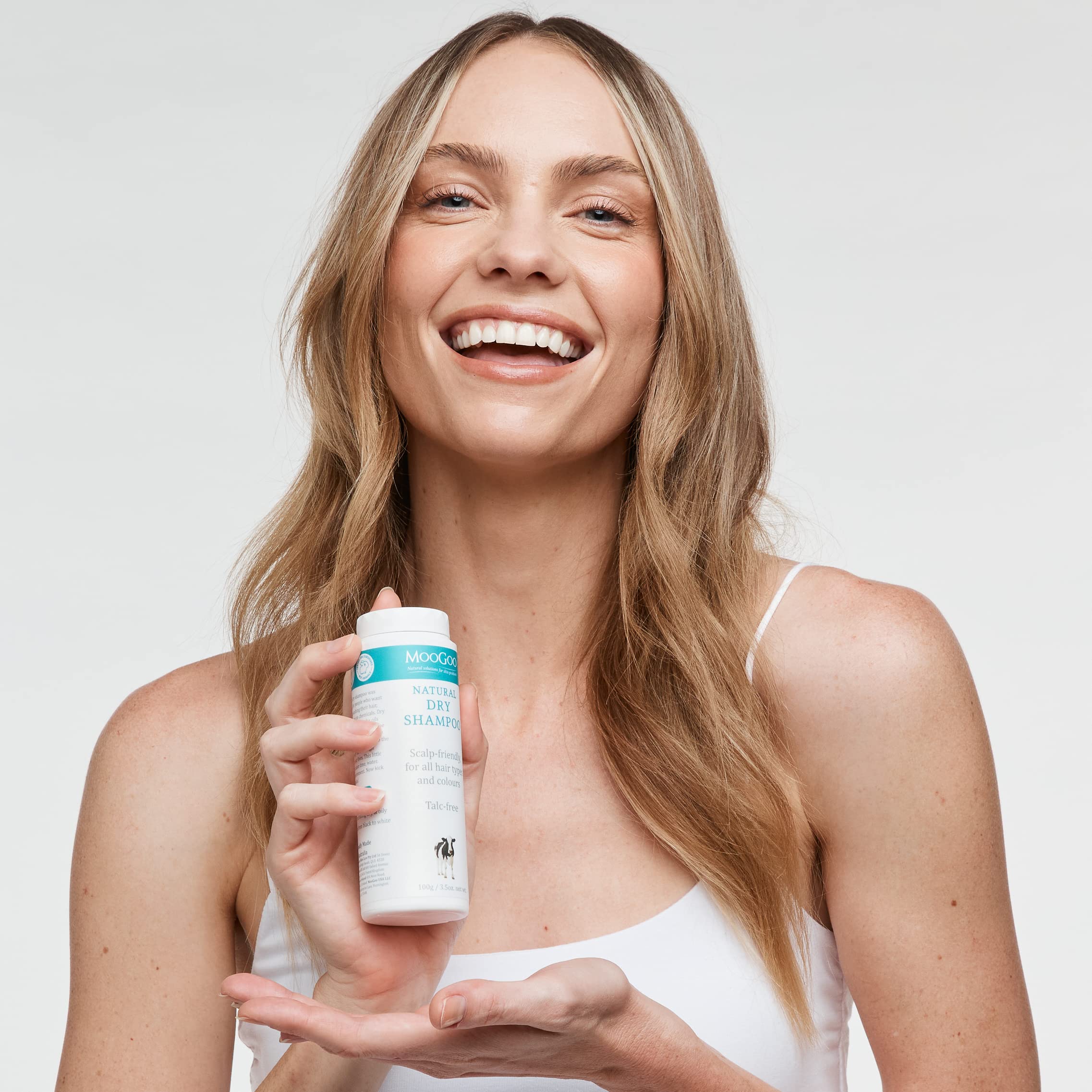 MooGoo Dry Shampoo Powder – Natural, Talc-Free, Non-Aerosol Hair Refresher & Volumiser for All Hair Types & Colours, Scalp-Friendly Formula, 100g / 3.5 oz.