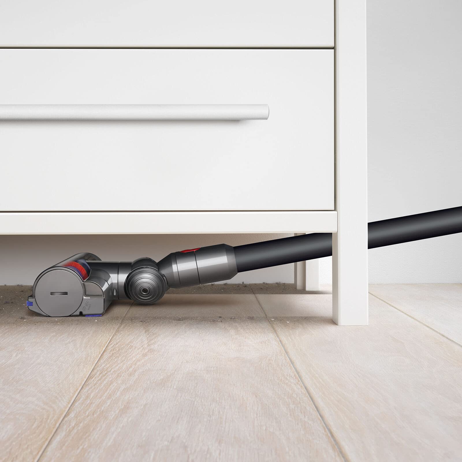 Dyson V8 Extra Cordless Stick Vacuum Cleaner, Powerful Suction, Ergonomic Handle, Cordless, Built-in Battery, Lightweight, Whole Machine Filtration, Ghost Manta Cleaning Brush