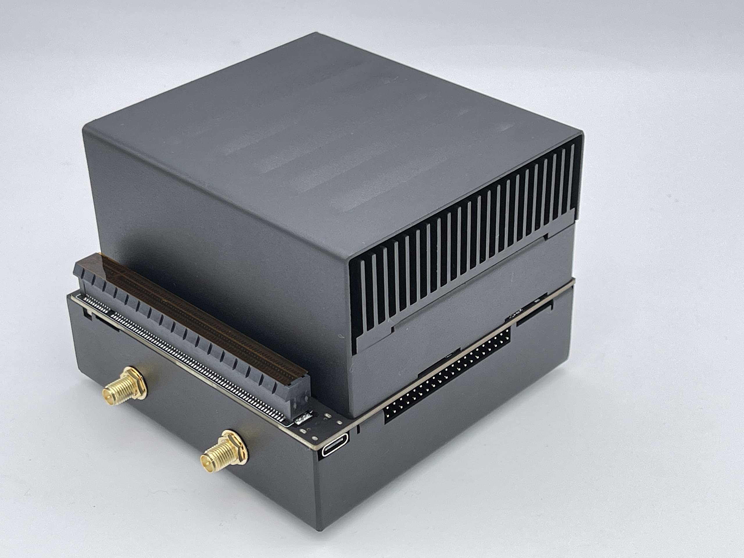 Nemomaker Jetson AGX Xavier Developer Kit (32GB) with N-VIDIA AGX Xavier Core Board Modul, 32 Tops, Wi-Fi, Aluminum case with Cooling Fan