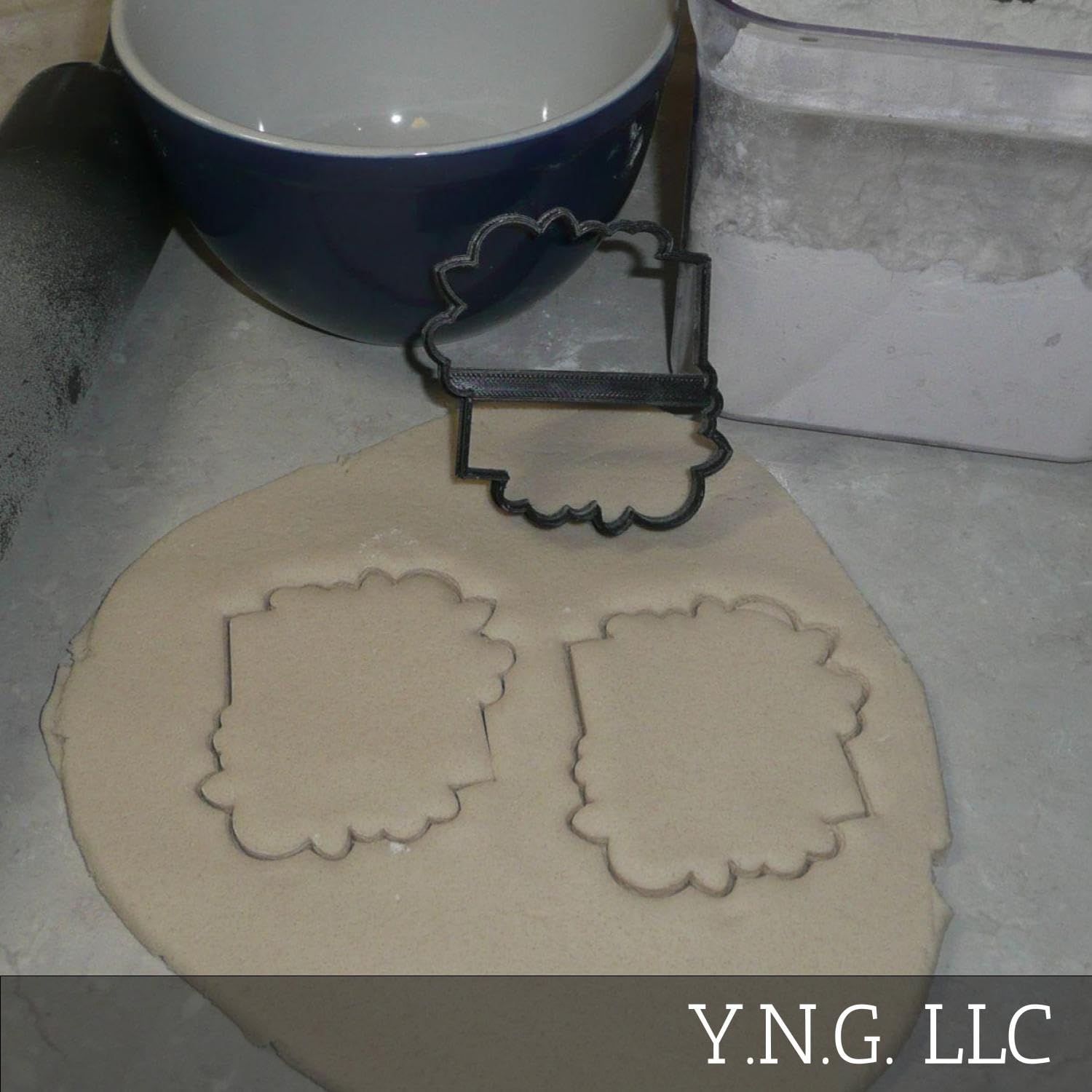 FLORAL SQUARE FRAME OUTLINE FLOWER EDGE COOKIE CUTTER MADE IN USA PR3225