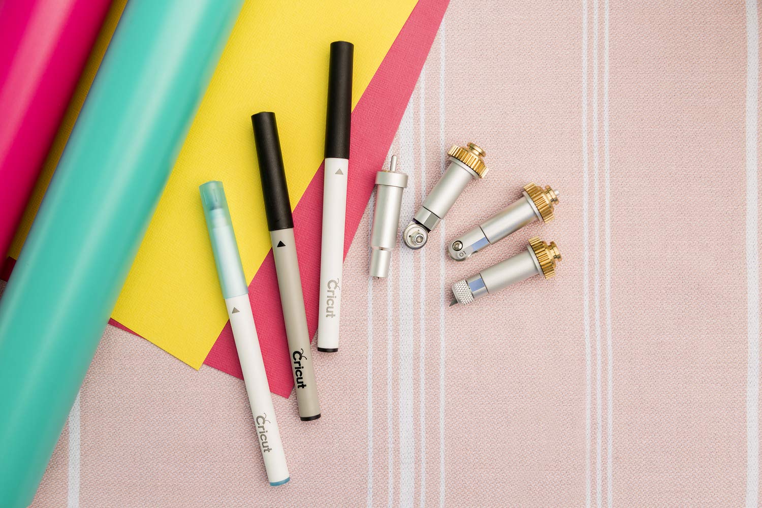 Cricut Washable Fabric Pen, Blue, 5 Pack