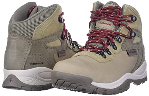 Columbia Newton Ridge™ Canvas Waterproof Beach/Marsala Red 9 B (M)