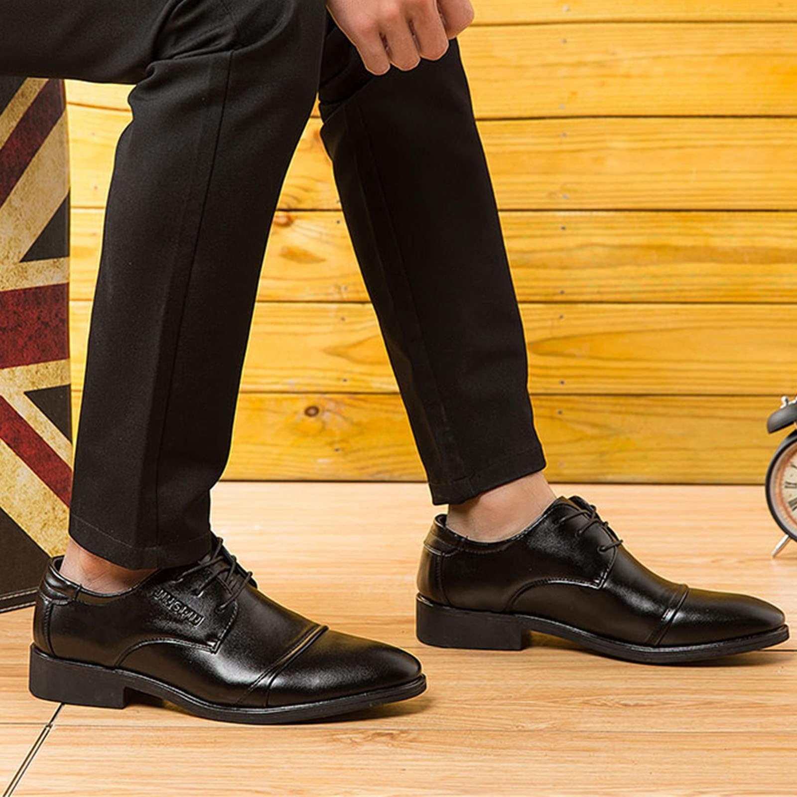 Fashion Summer and Autumn Men Leather Shoes Low Heel Pointed Toe Lace Up Solid Color Simple British Style Boots Size 12 Men Black