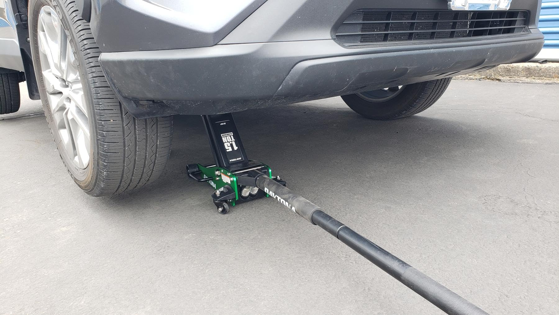 Professional Racing Low Profile Aluminum Floor Jack 1.5 Ton (3,000 lbs) Daytona, Green & Black