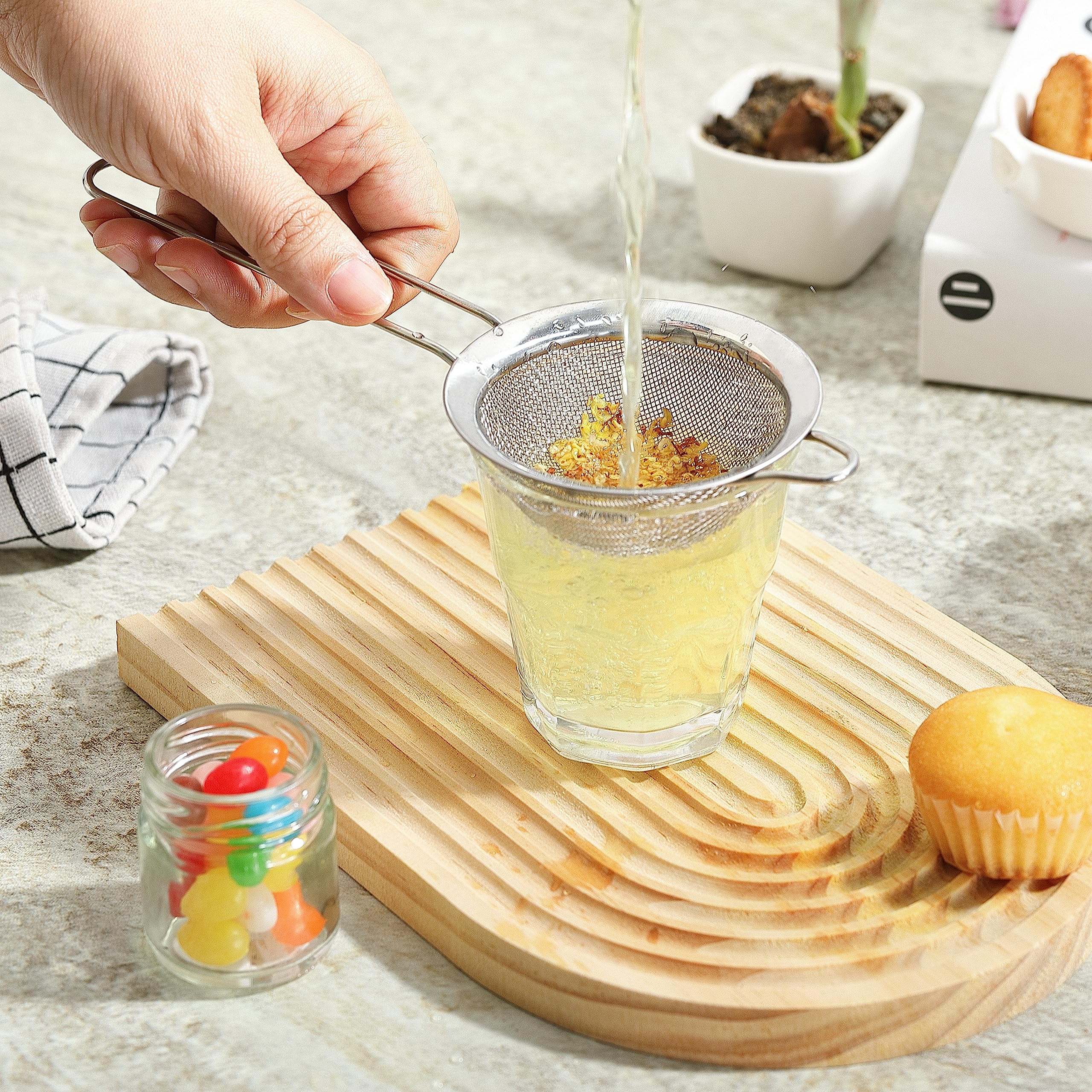 Fine Mesh Strainers for Kitchen, COKUMA Stainless Steel Metal Hand Small Mini Sieve Strainer, Cocktail Strainer Tea Coffee Juice Strainer,Food Strainer with Handlle (3.35inch, Silver)