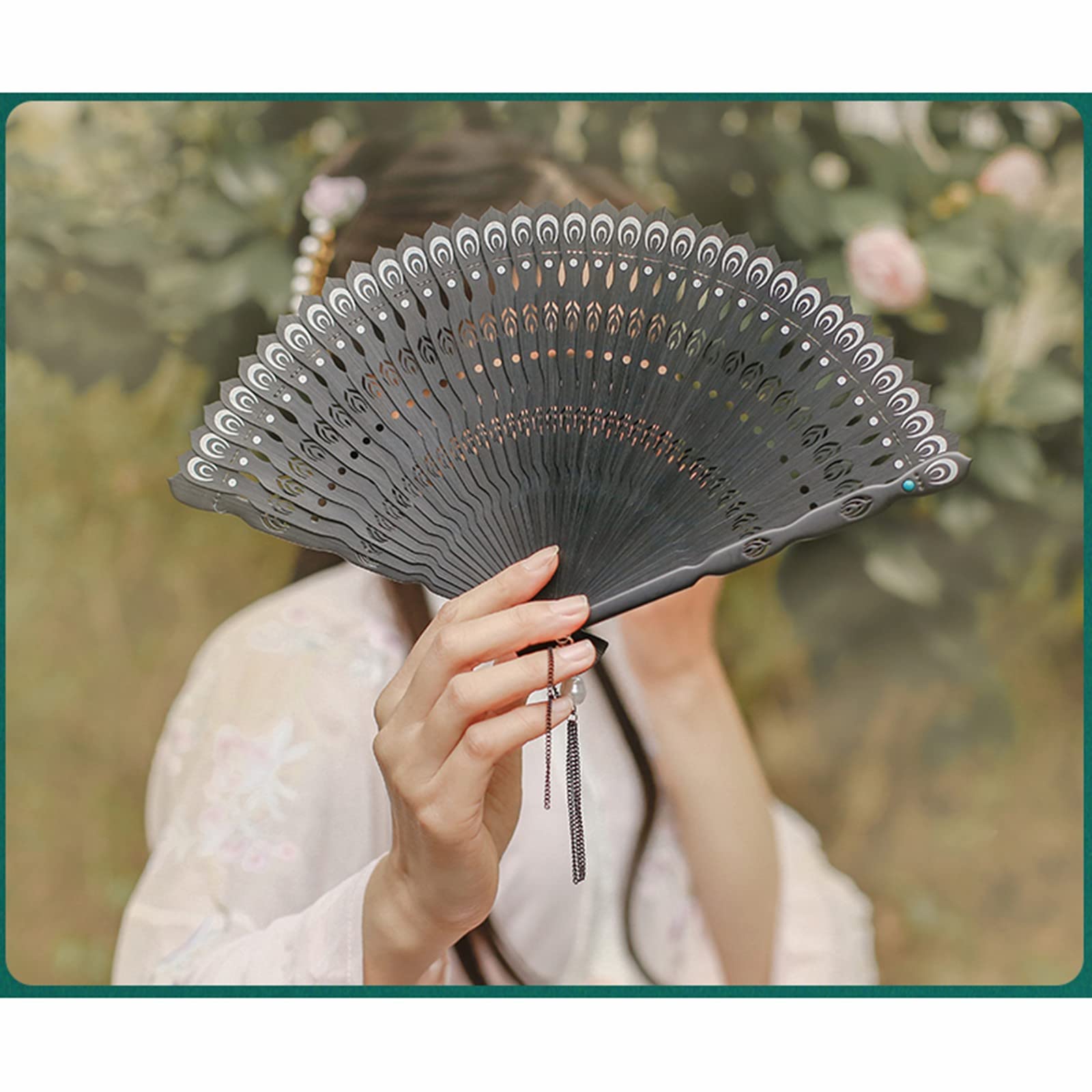 ERTUO Bamboo folding fan black hollow retro Hanfu cheongsam fan summer portable cooling fan