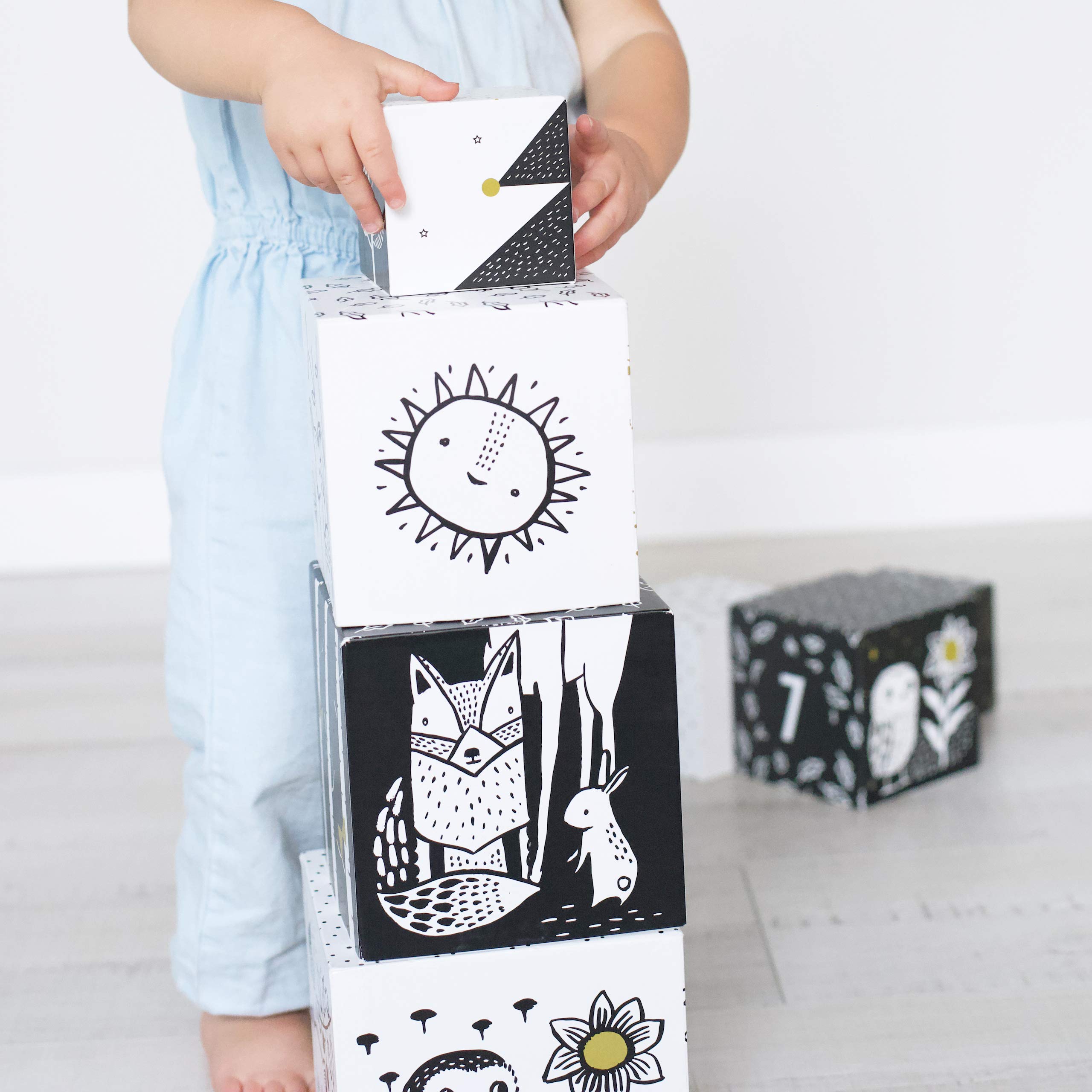 Wee Gallery Nesting Blocks - Woodland Animals and Numbers, Black and White Stacking and Building Toy for Toddlers and Kids, Motor Skills, Creative Play and Problem Solving for Children (Age 2 and up)