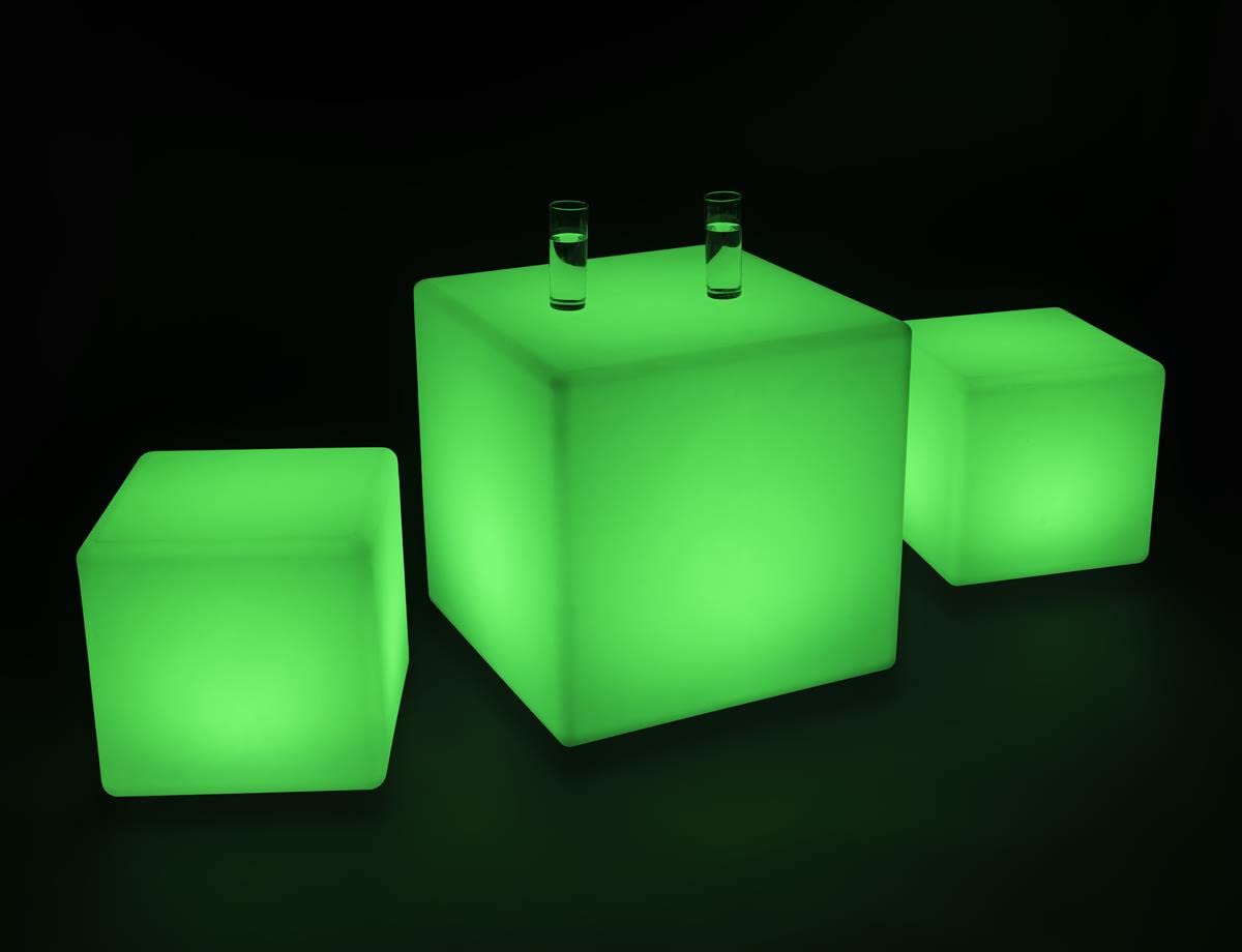 Displays2go Illuminated LED Pub Table Set w/ 2 Cube Stools, 16 Color Options - White (FDLEDSET2)