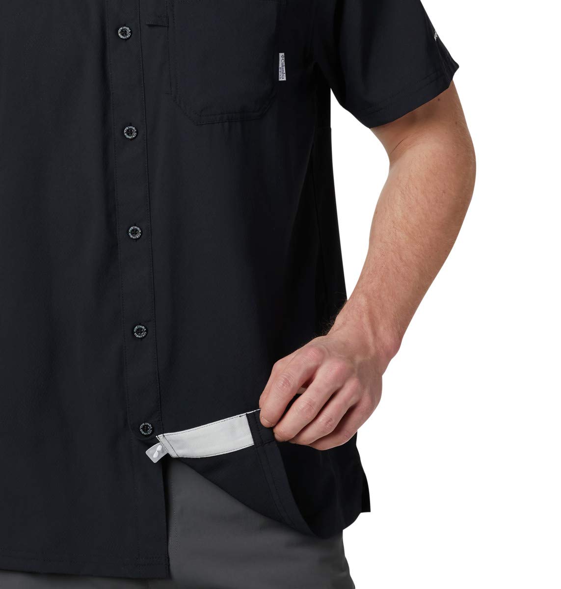 Columbia Men's Standard Slack Tide Camp Shirt, Black, Large