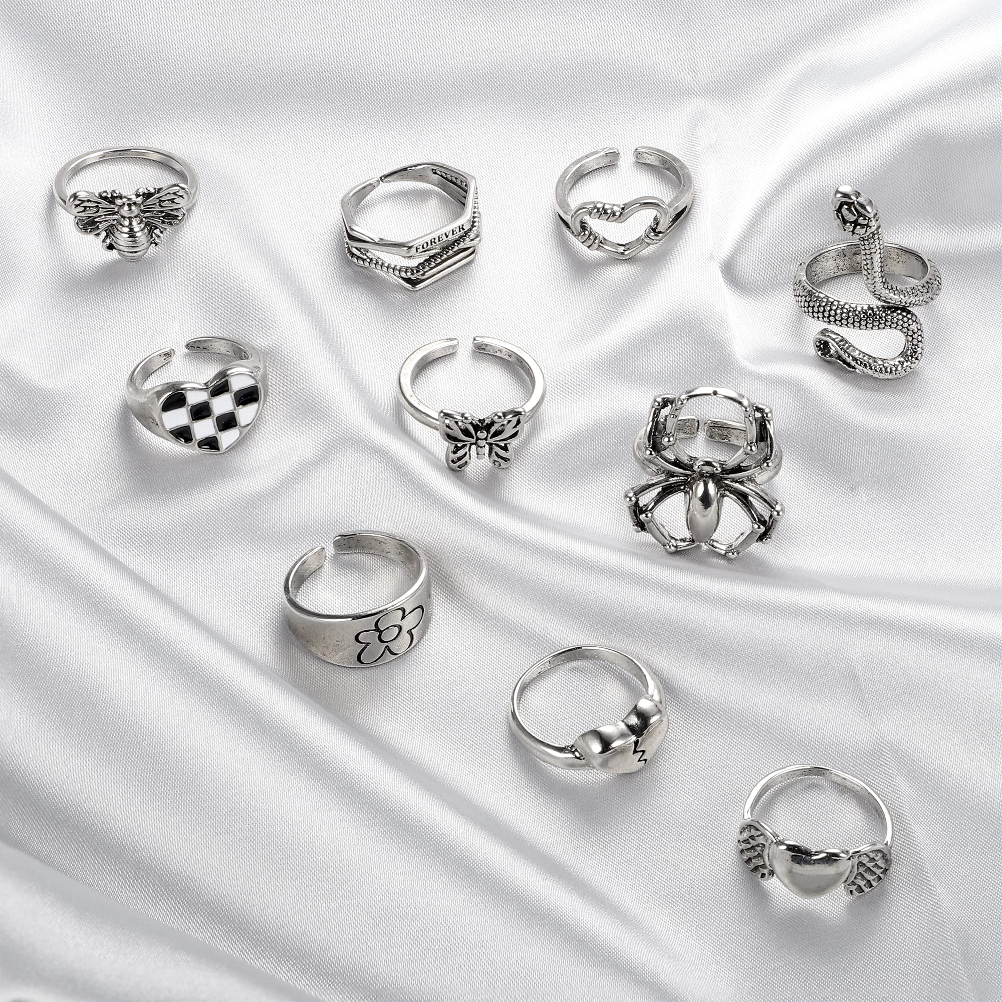 Dochais Vintage Gothic Rings, 30 Pcs Silver Punk Rings Set, Adjustable Grunge Knuckle Rings for Women Men, Statement Stacking Chunky Rings Skull Snake Butterfly Flower Y2K Rings