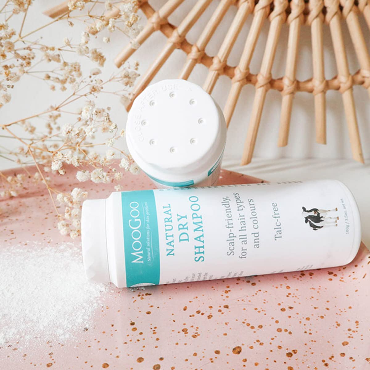 MooGoo Dry Shampoo Powder – Natural, Talc-Free, Non-Aerosol Hair Refresher & Volumiser for All Hair Types & Colours, Scalp-Friendly Formula, 100g / 3.5 oz.