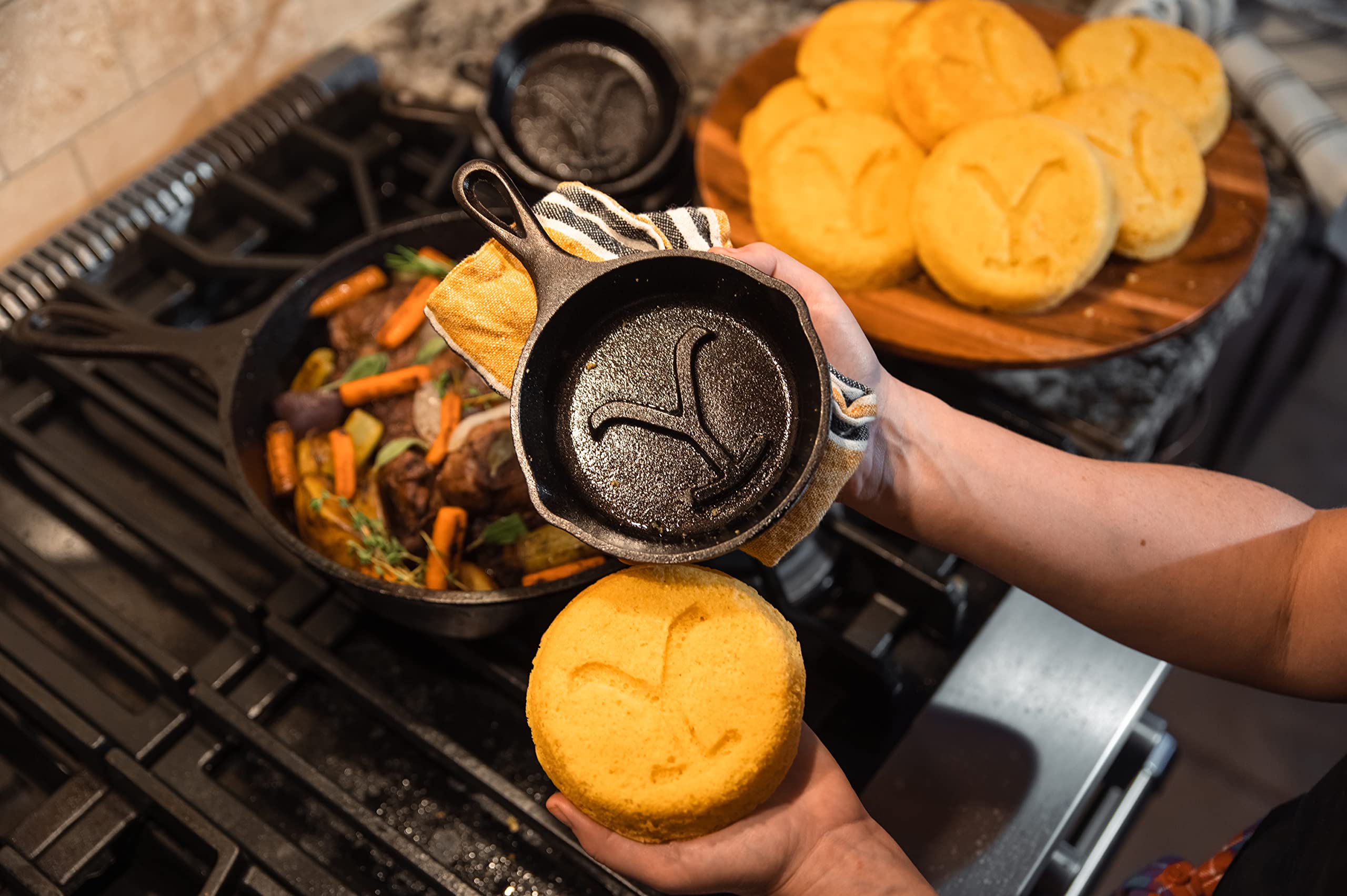 Lodge Yellowstone - 5" Mini Skillet, Power Y Design