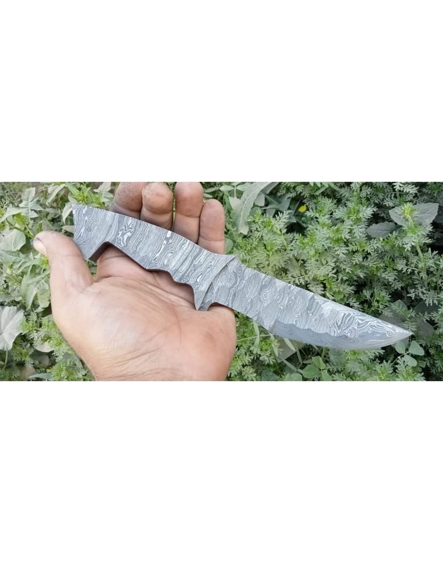 Damascus Hunting knives with leather sheath/ custom knife with leather sheath, black, 9 1/2 inches