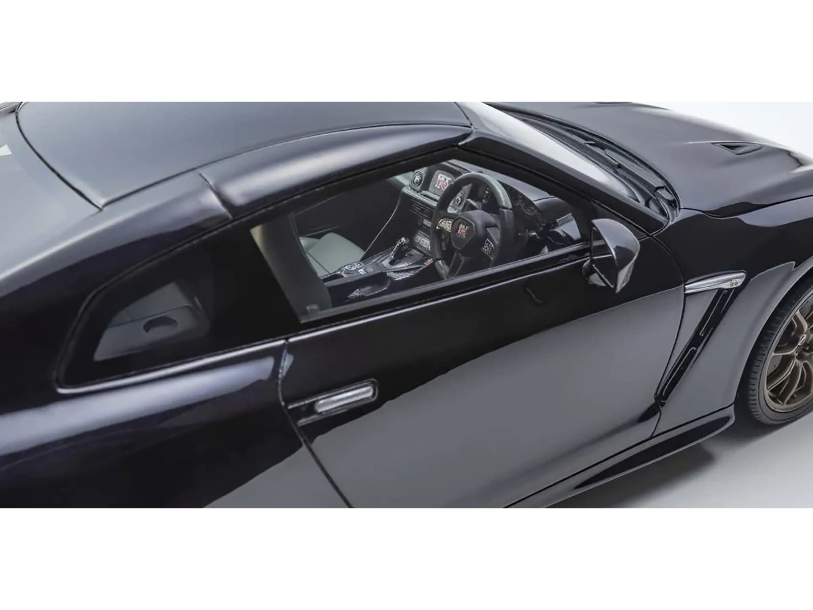 GT-R Premium Edition T-Spec RHD (Right Hand Drive) Midnight Purple Metallic 1/18 Model Car by Kyosho KSR 18057 MP
