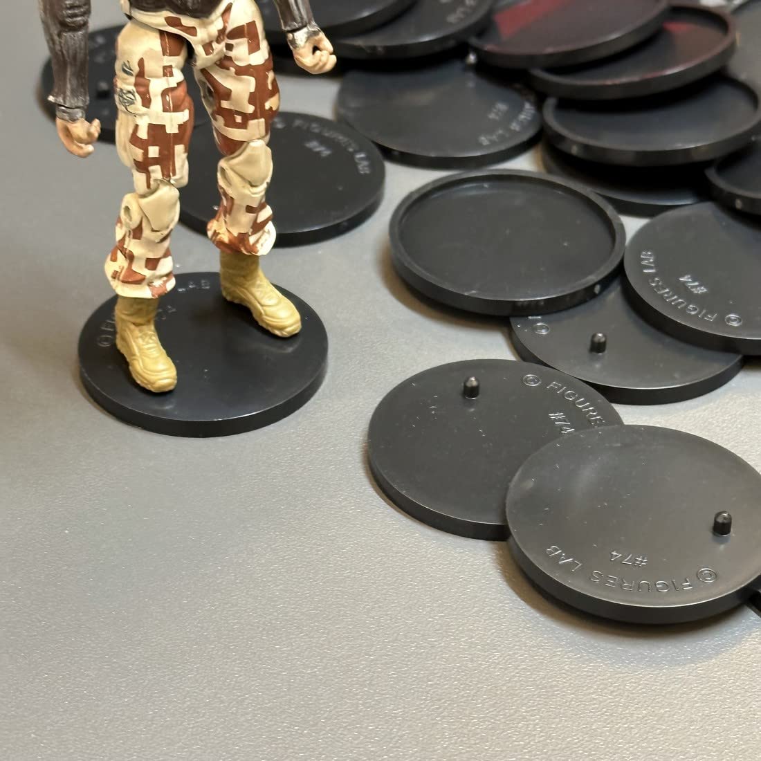 FIGURESLAB 60Pcs 37.5mm wide Round Black Action Figure Display Stands Fit for 3.75β MODERN Star Wars / MODERN Gi Joe / Marvel Legends Figure toy