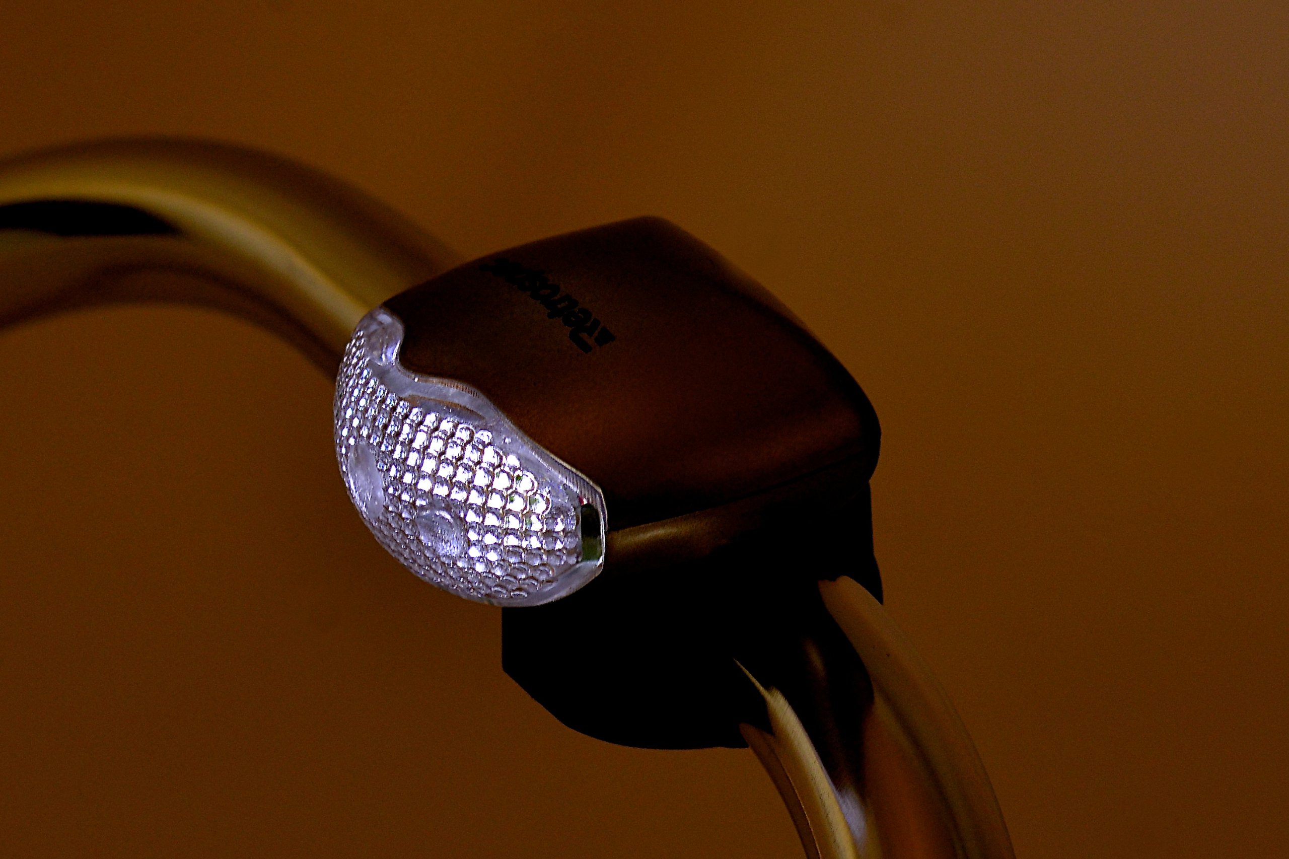 Retrospec Bicycles Amsterdam-3 Ultra Bright 3 LED Urban Commuter Bike Headlight, Silver