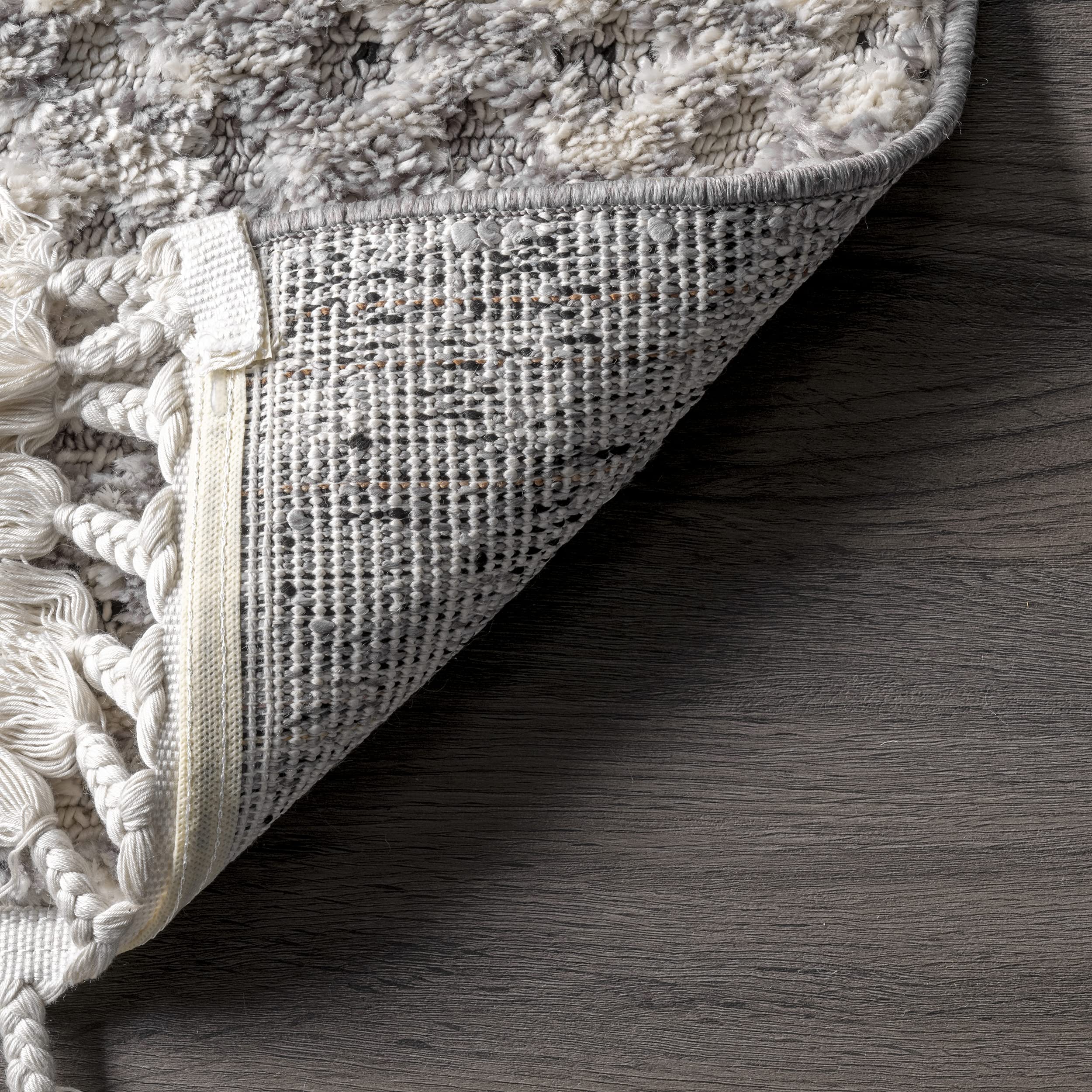 nuLOOM Lira Textured Geometric Tassel Area Rug, 4x6, Grey