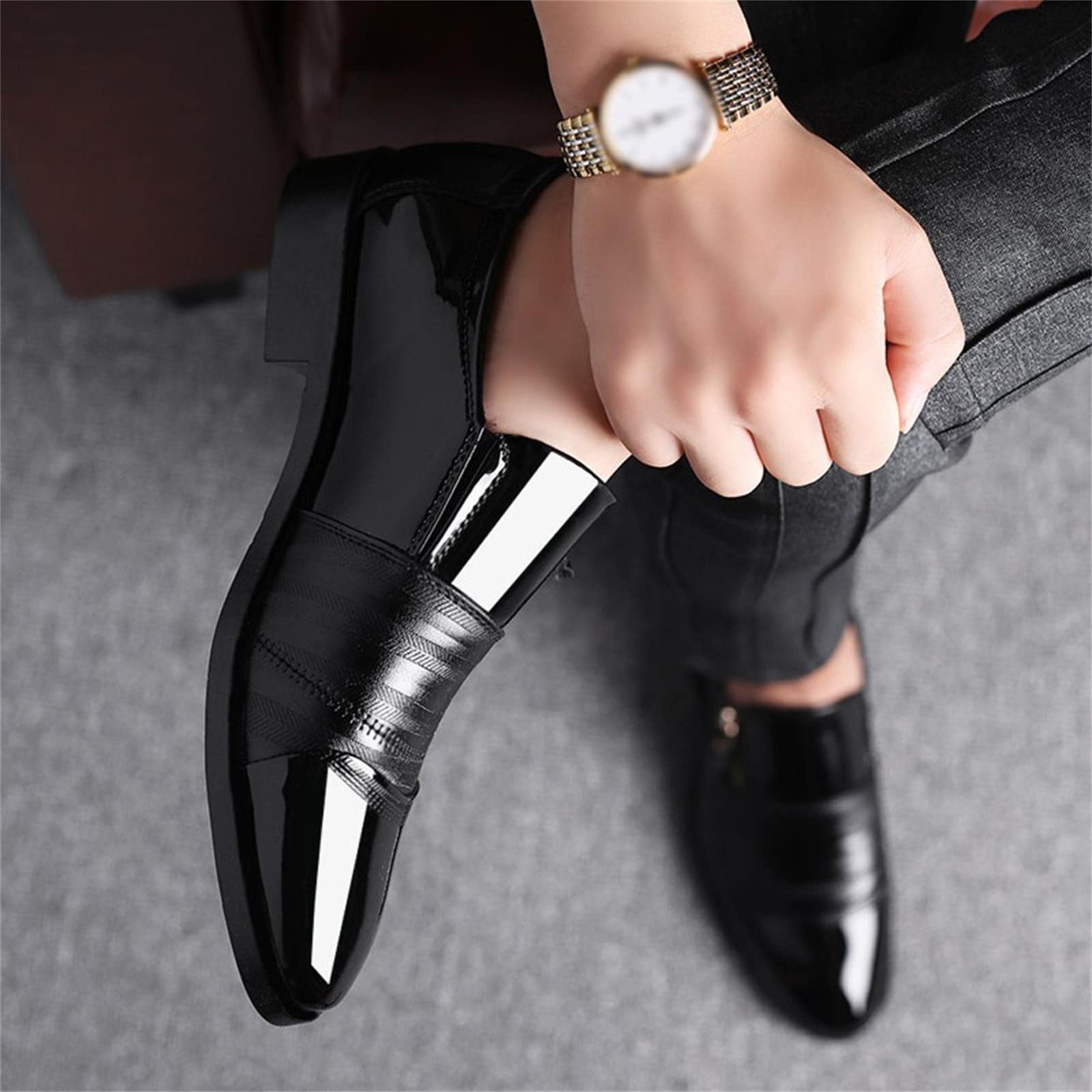 FASDNENDYS Classical Style Men's Breathable Hollow Business Casual Pointed Shoes Mens Comfort Shoes Black