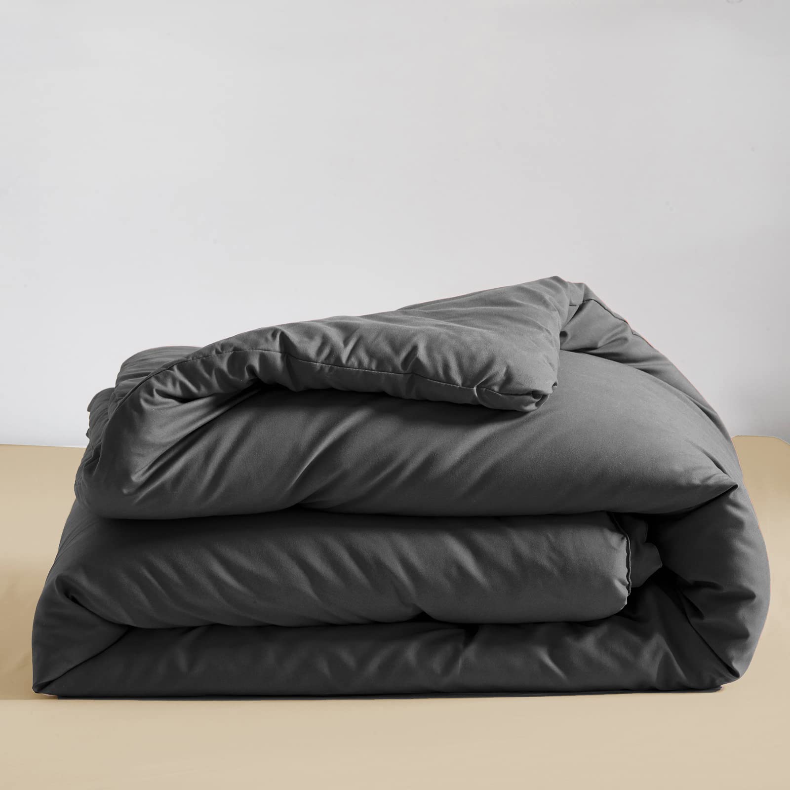 KAREVER Deep Grey Comforter Set Queen Dark Gray Bedding Set Teens Adult Solid Gray Color Bedding Set 3 Pieces with 2 Pillowcases Women Lightweight Durable Full Blanket Quilts Set Gray Bed Comforter
