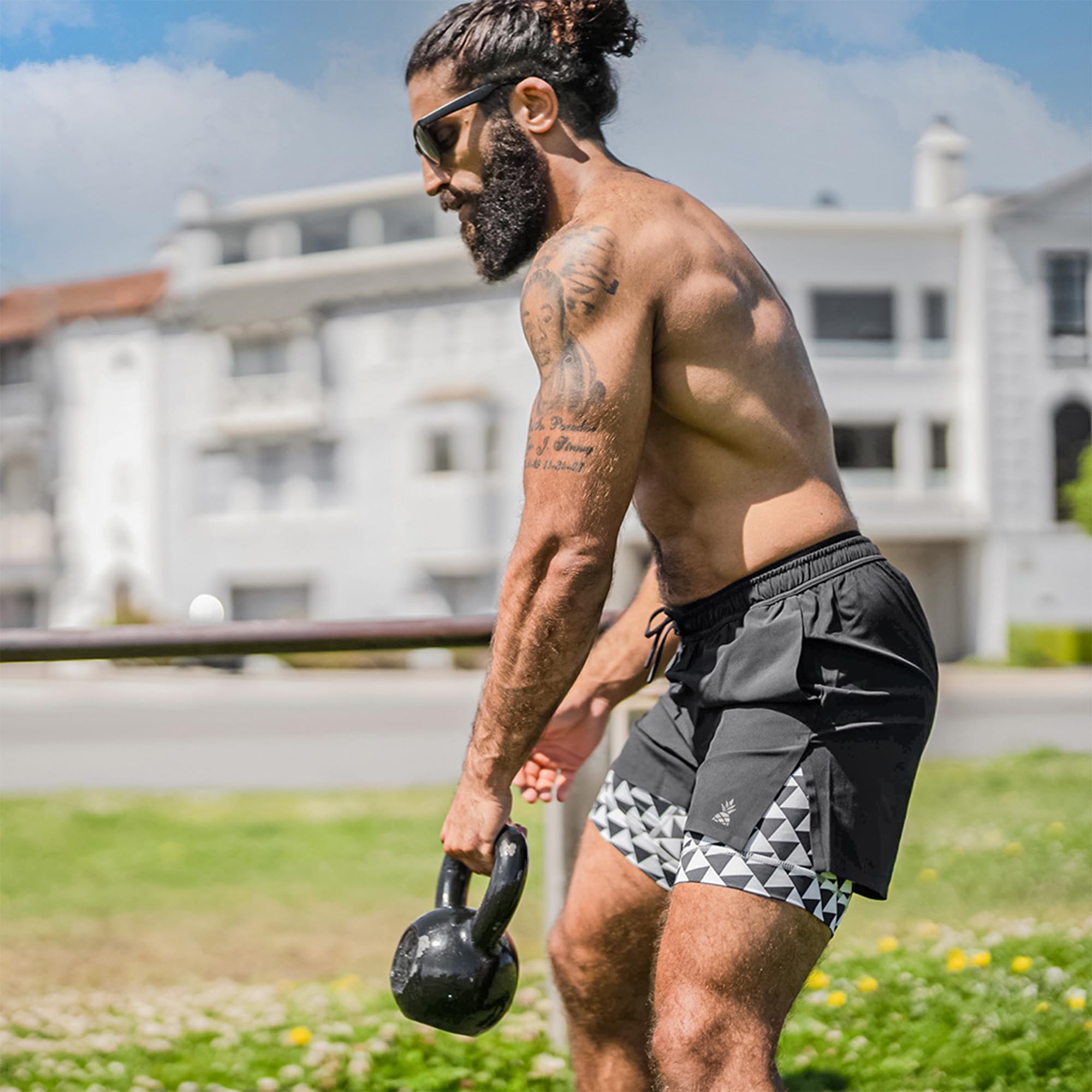 Chubbies Ultimate Performance Shorts Anti-Chafe Compression Liner, Elastic Waistband, 5 Pocket Gym Shorts, Small Black