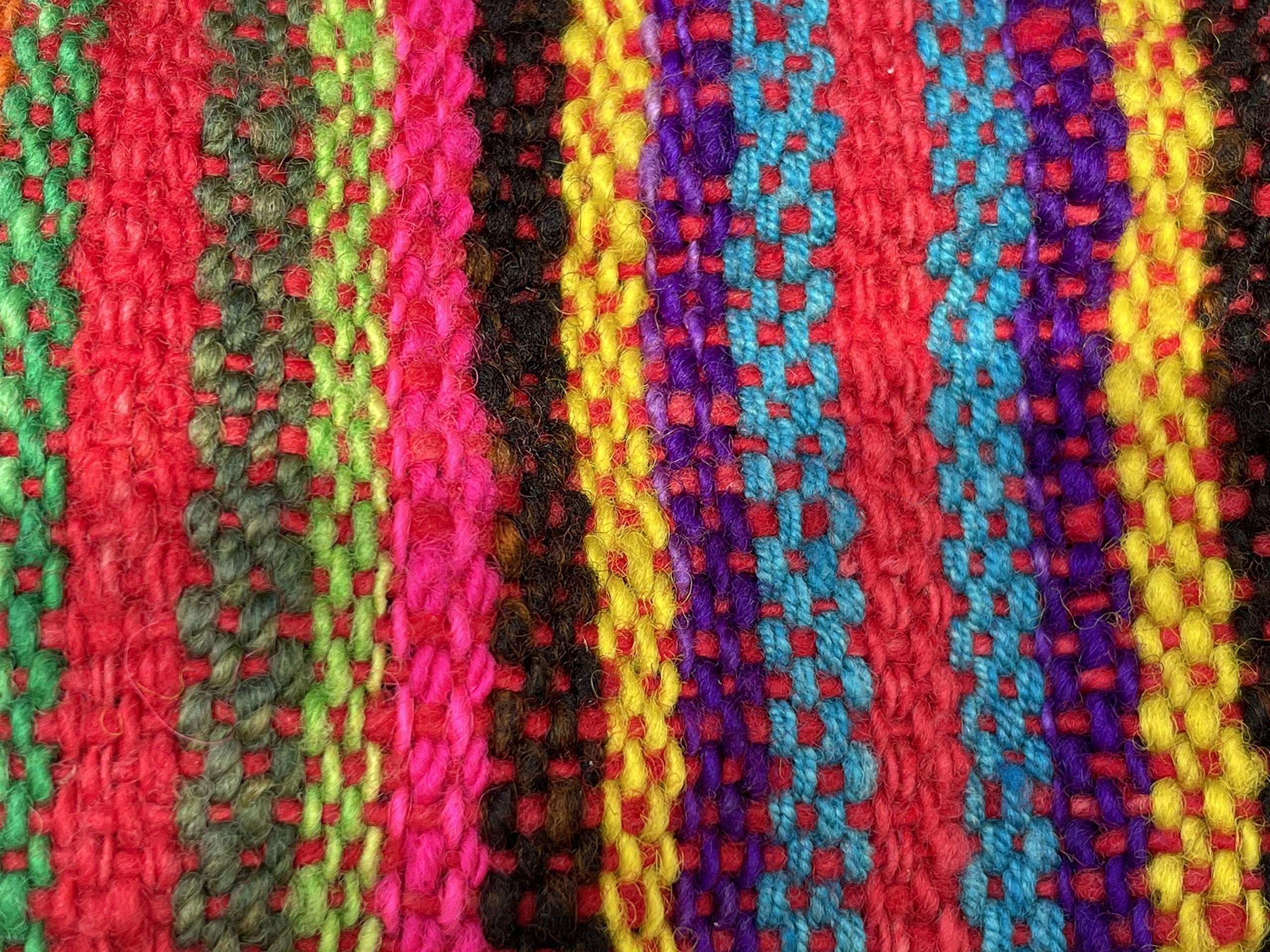 TINKUY PERU Woven Purse, Multicolored Rainbow Handmade Purse, Peruvian Boho Chic Bag Small Handbags For Women, (Red)