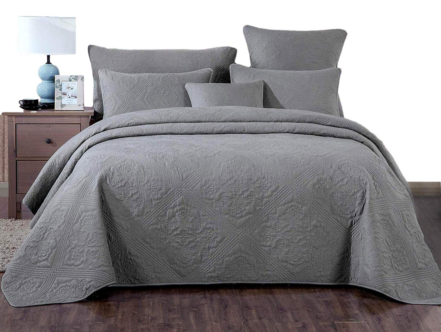 DaDa Bedding Stone Washed Grey Elegant Floral Bedspread - Matelassé Ash Silver Diamond Pattern Quilted Vintage Quilt Coverlet Set - Twin - 2-Pieces
